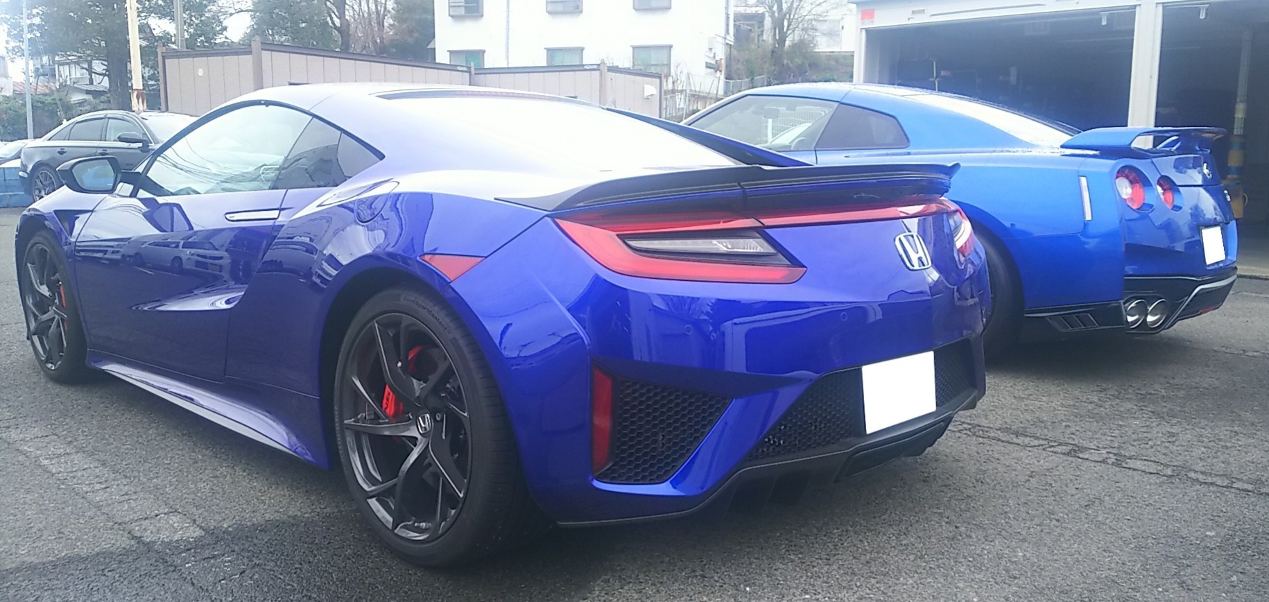 【Wangan Blue】のR35へRECARO☆そして【Nouvelle Blue Pearl】のあのお車も♪ | 日産 GT-R ...