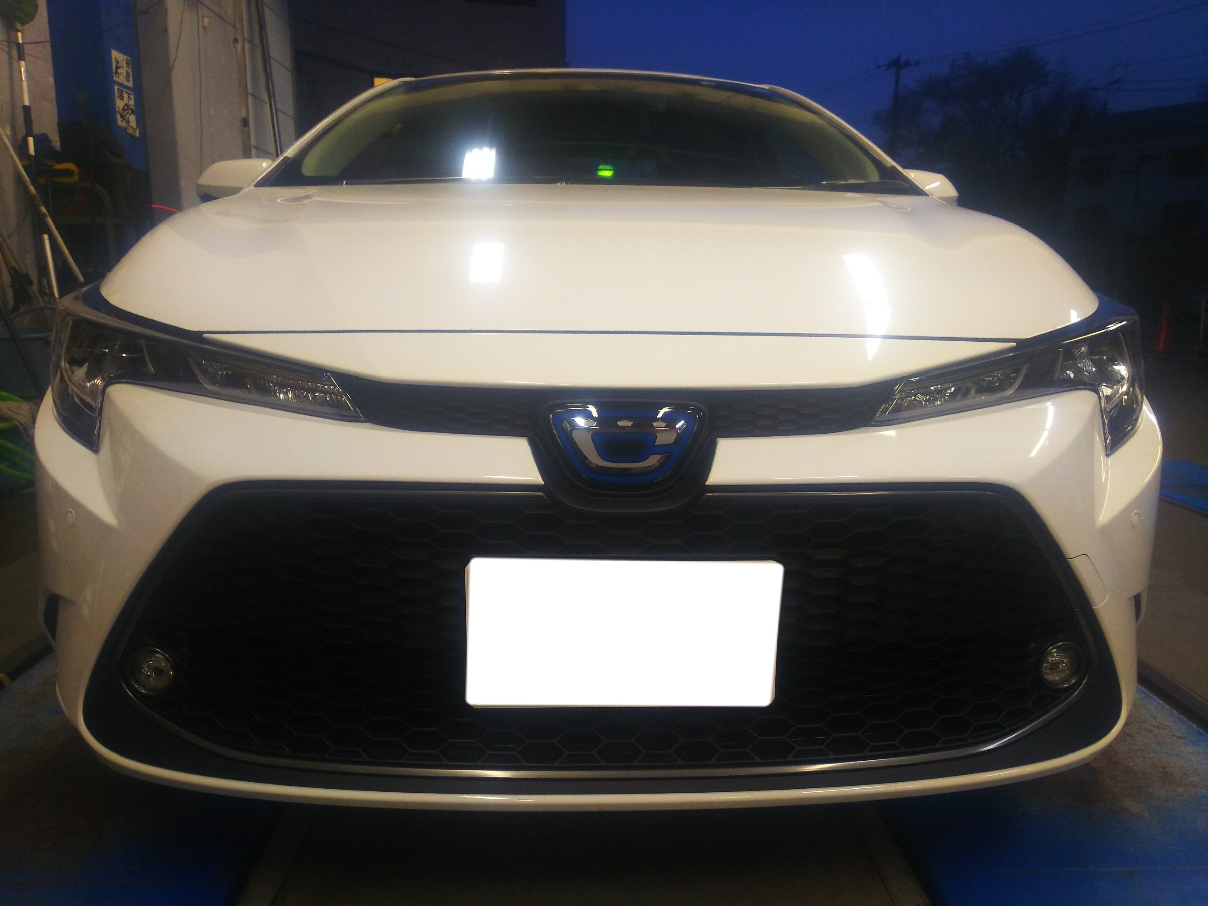 【ZWE214 カローラセダン】へ「RECARO」☆ | トヨタ カローラスポーツ インテリア インテリア > ステアリング/シート交換 ...