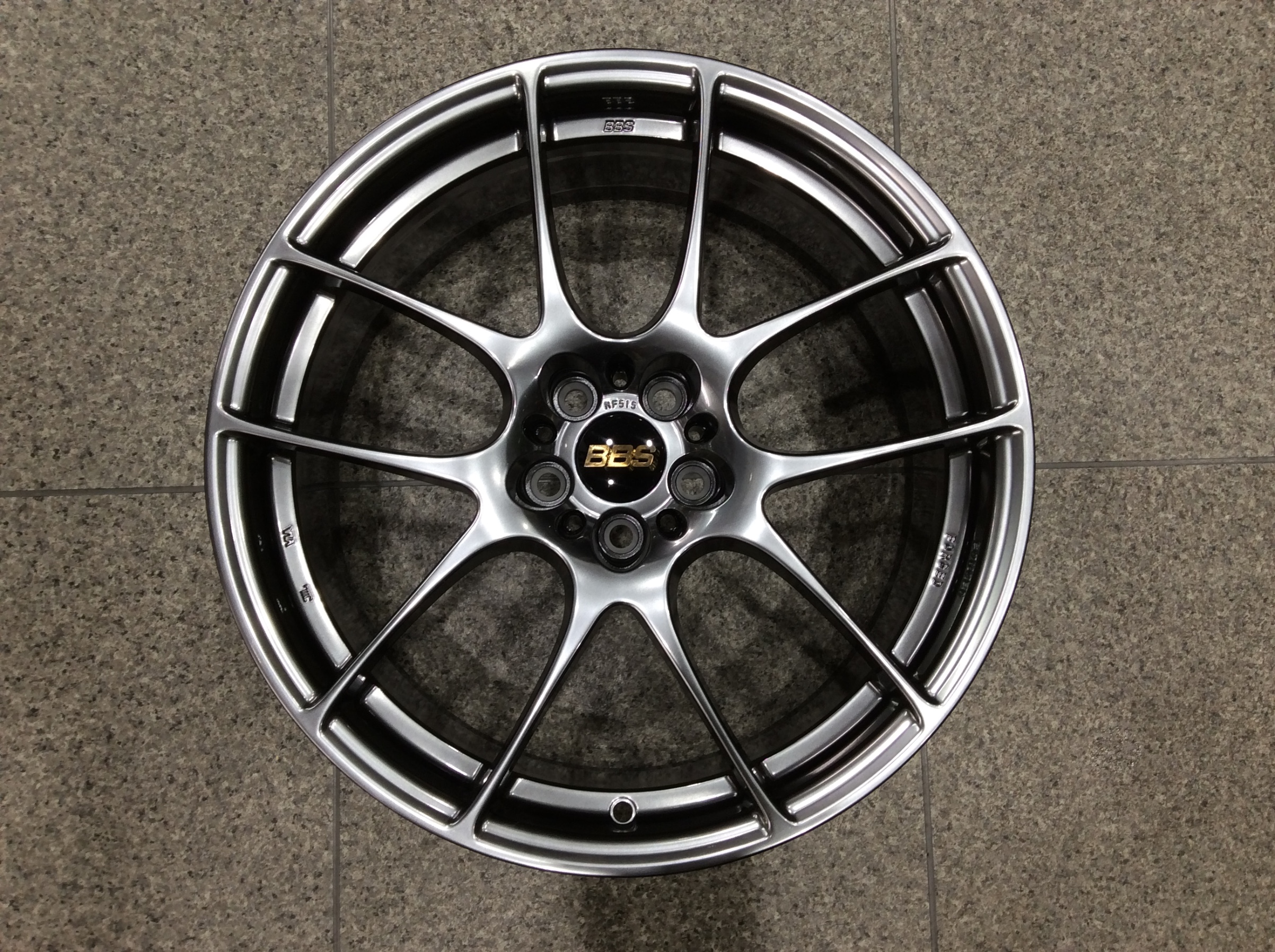 BBS 『RF』 | ホイール | スタッフ日記 | コクピット モリオカ | 車のカスタマイズにかかわるスタッフより