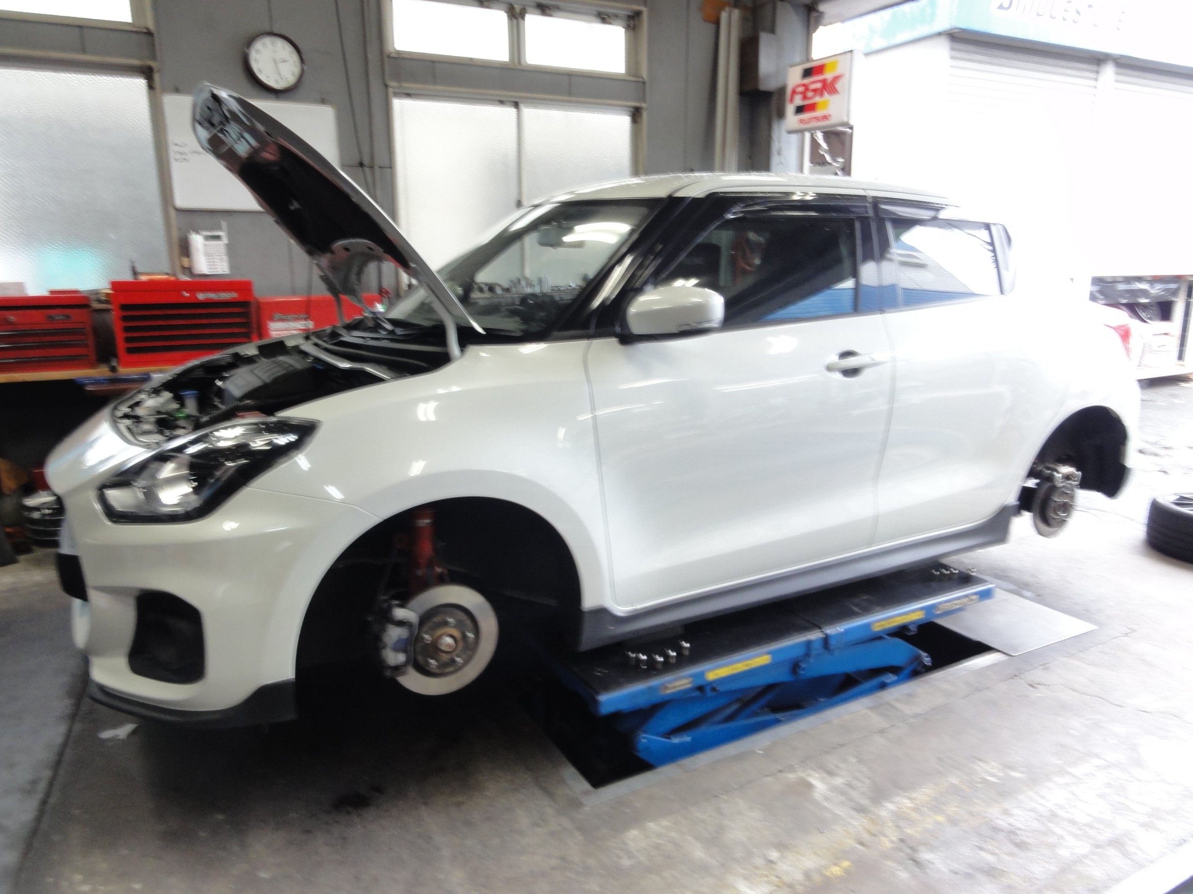 スイフトスポーツ（ZC33S）APP製ステンメッシュブレーキホース装着＆ブレーキフルード交換。 | スズキ スイフトスポーツ 足まわり（サスペンション・ブレーキ） 足まわり（サスペンション ...