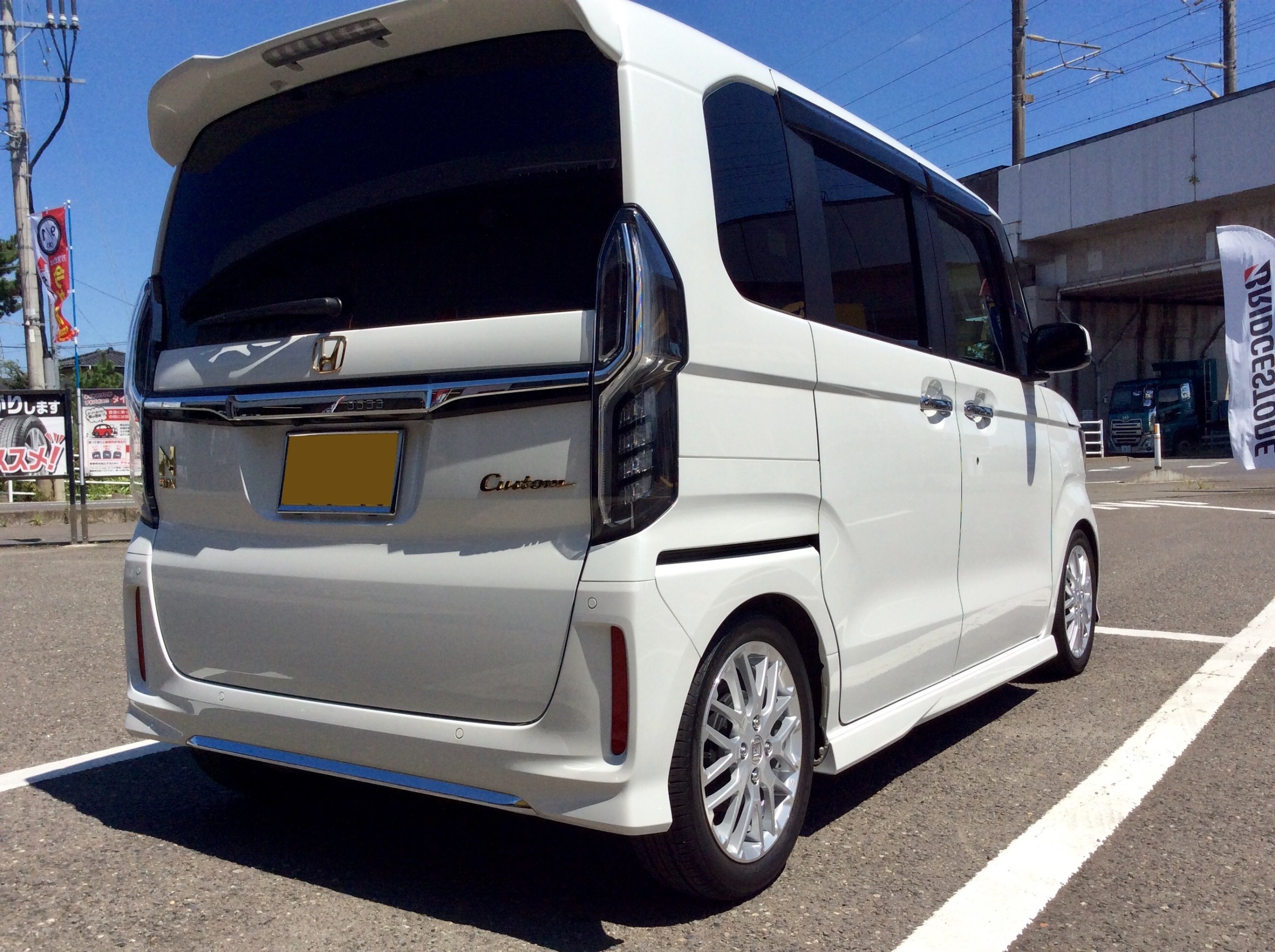 N-BOXカスタム JF3 スプリング交換します！ | ホンダ N-BOX 足まわり（サスペンション・ブレーキ） | カスタマイズ別ショーケース | コクピット 名取 | お店の取付加工事例紹介