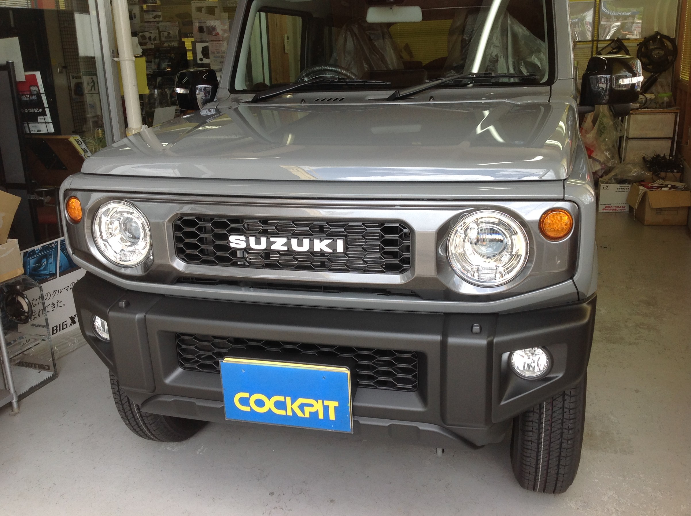 大人気JB64Wジムニーさん、納車の足でカスタム進行～♪ | スズキ ジムニー AV・カーナビ・ドライブレコーダー・ETC AV・カーナビ・ドライブレコーダー・ETC > オーディオ取付 ...