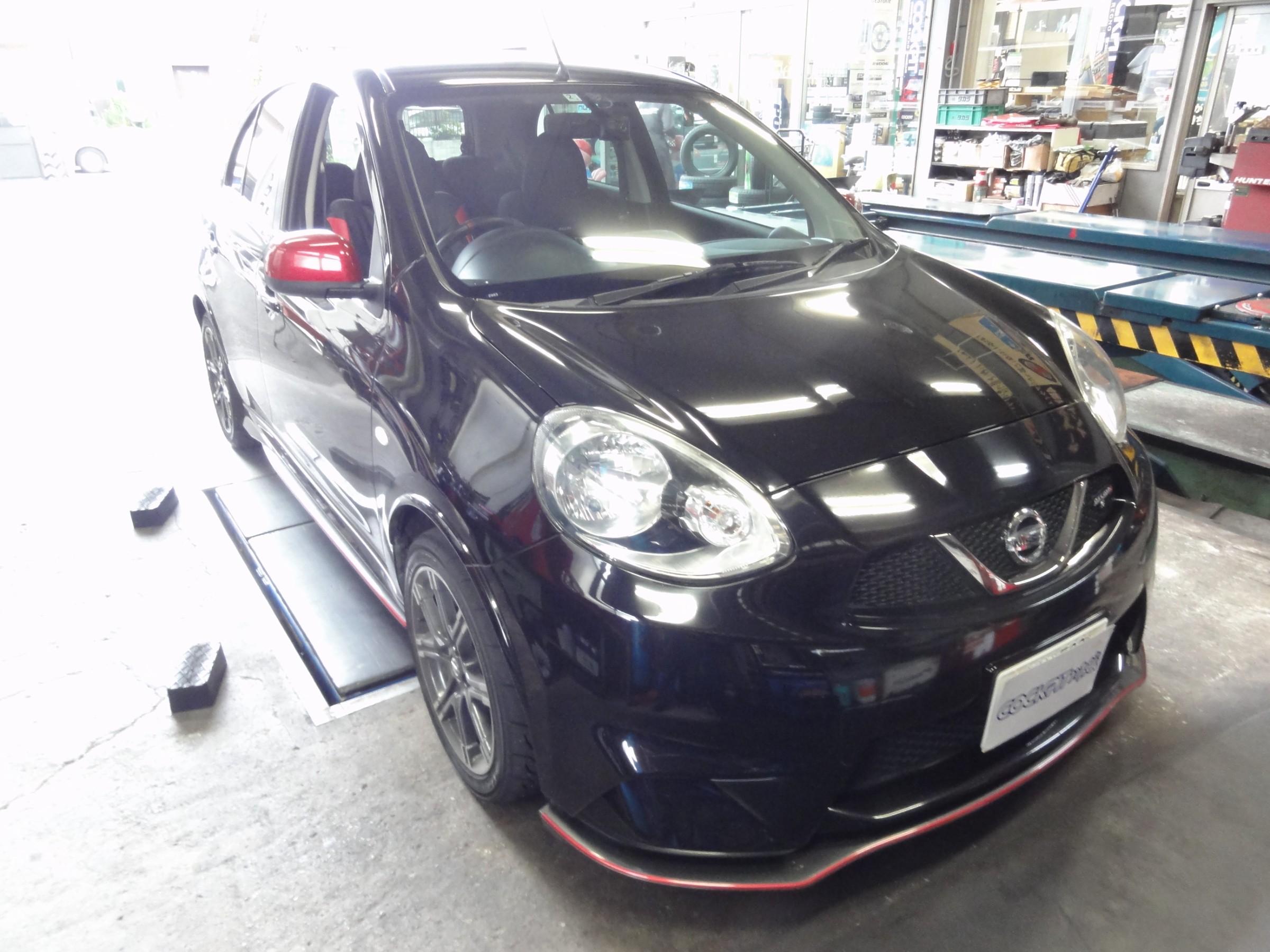 マーチ ニスモS（K13改）エンドレス製スポーツブレーキパッド「TypeｰR」装着（フロント）＆ブレーキフルード交換。 | 日産 マーチ ...