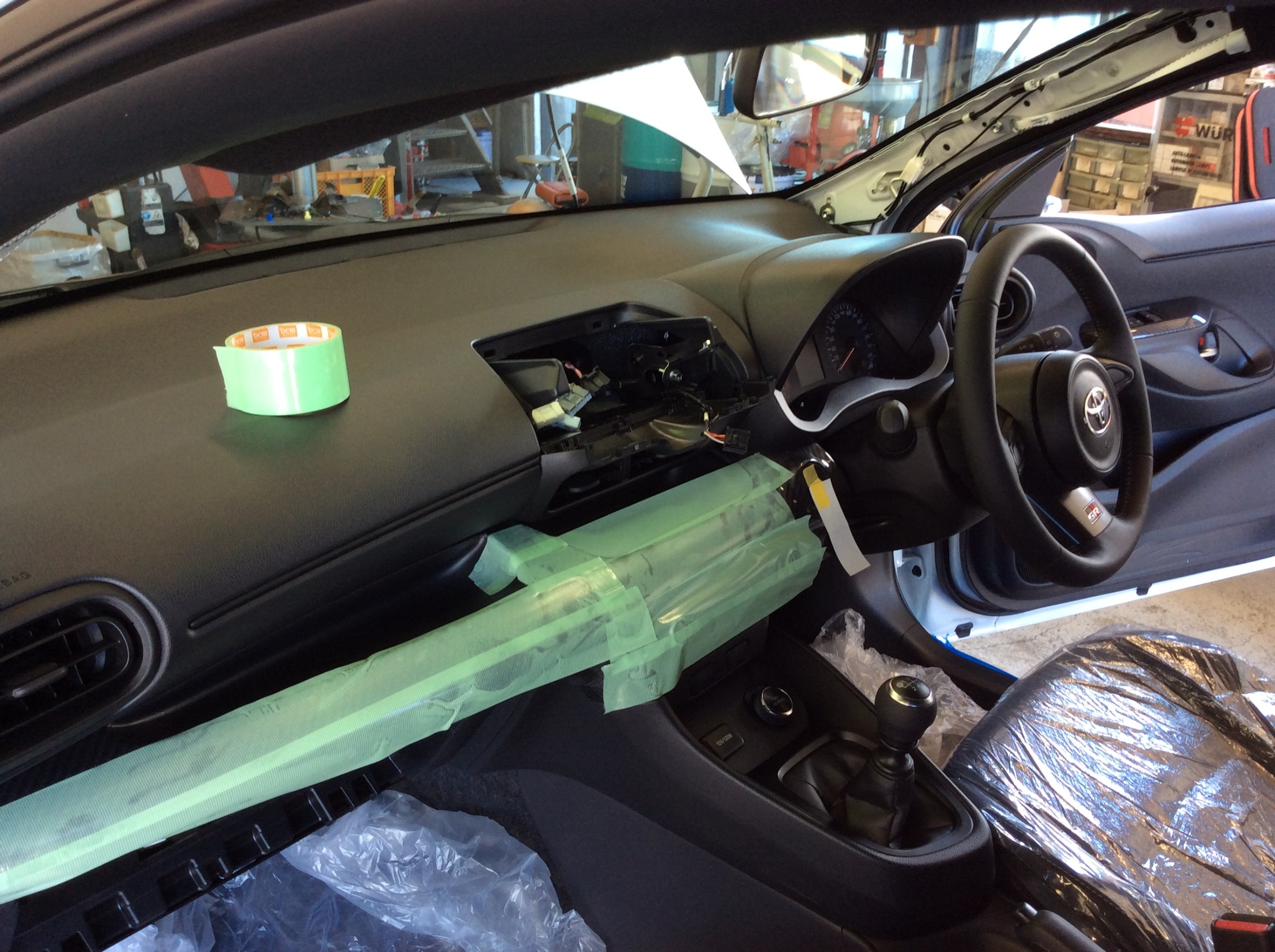 GRヤリスRC GXPA16 ナビゲーション取り付けます！ | トヨタ GRヤリス AV・カーナビ・ドライブレコーダー・ETC | カスタマイズ別ショーケース | コクピット 名取 | お店の ...