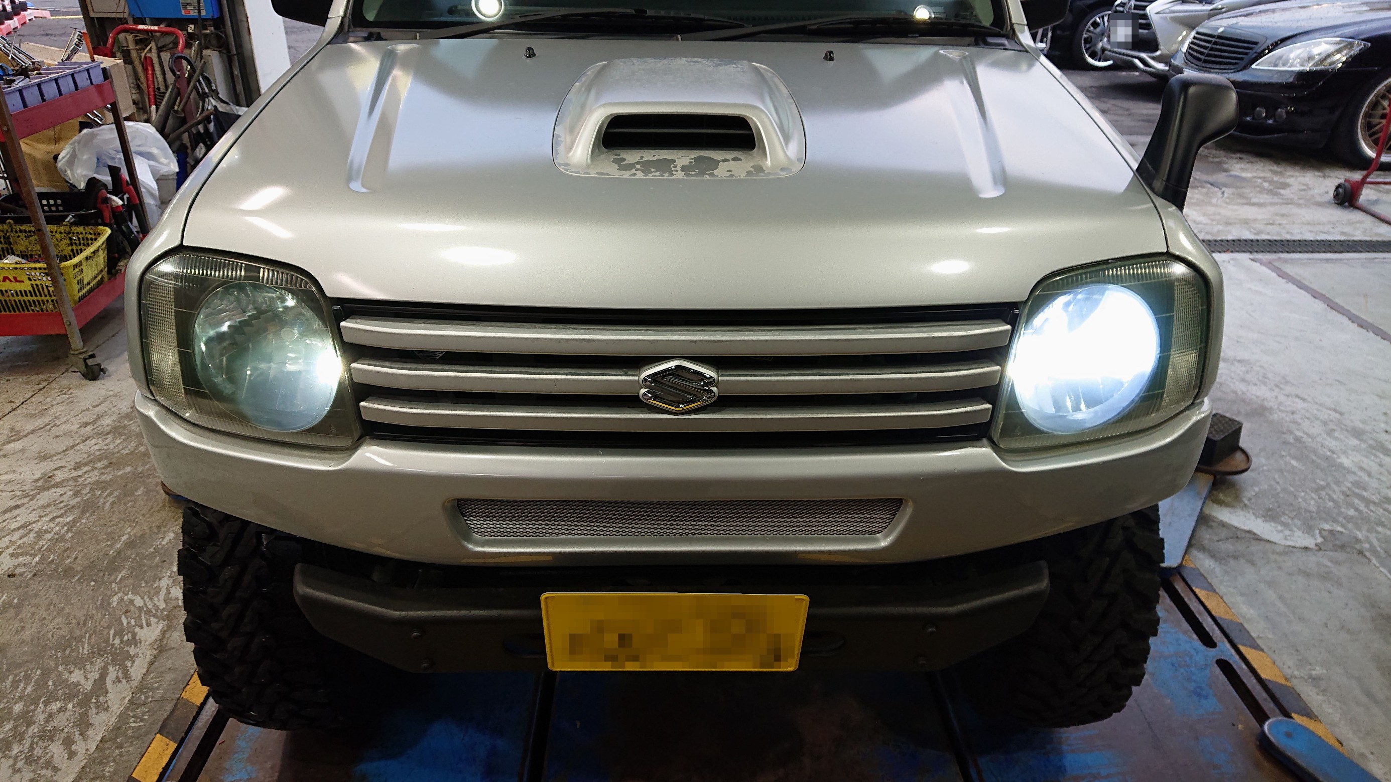 BELLOF（ベロフ）HEAD＆FOG LED SPEC85 H4 Hi/Low の取付け作業 ／ スズキ JB23 ジムニー | スズキ ジムニー HID・LED（その他電装系） HID ...