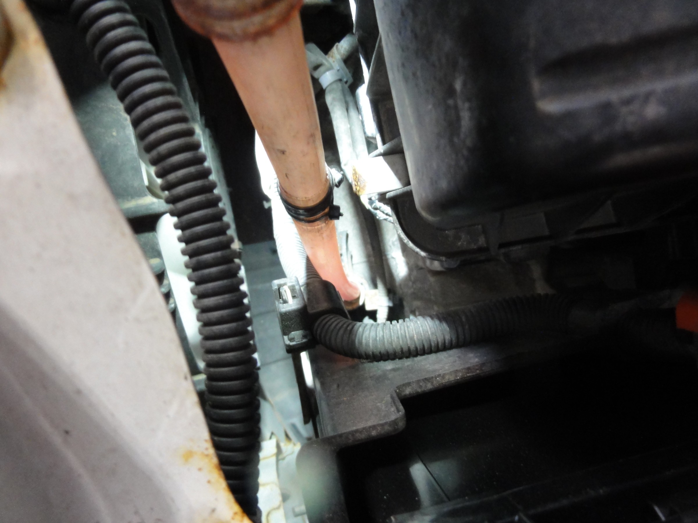 フリード（GB3）エンジンオイル＆オートマオイル（ATF）交換。 | ホンダ フリード メンテナンス（オイル・バッテリー他） メンテナンス（オイル・バッテリー他） > エンジンオイル交換 ...