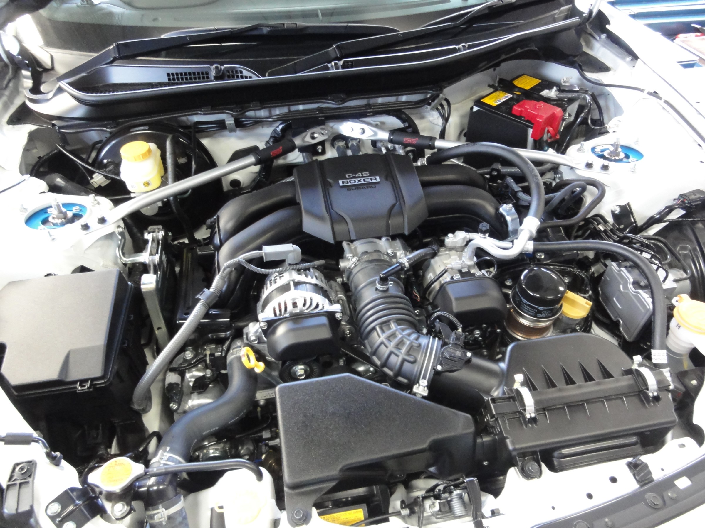 BRZ（ZD8）エンジンオイル交換。 | スバル BRZ メンテナンス（オイル・バッテリー他） メンテナンス（オイル・バッテリー他 ...