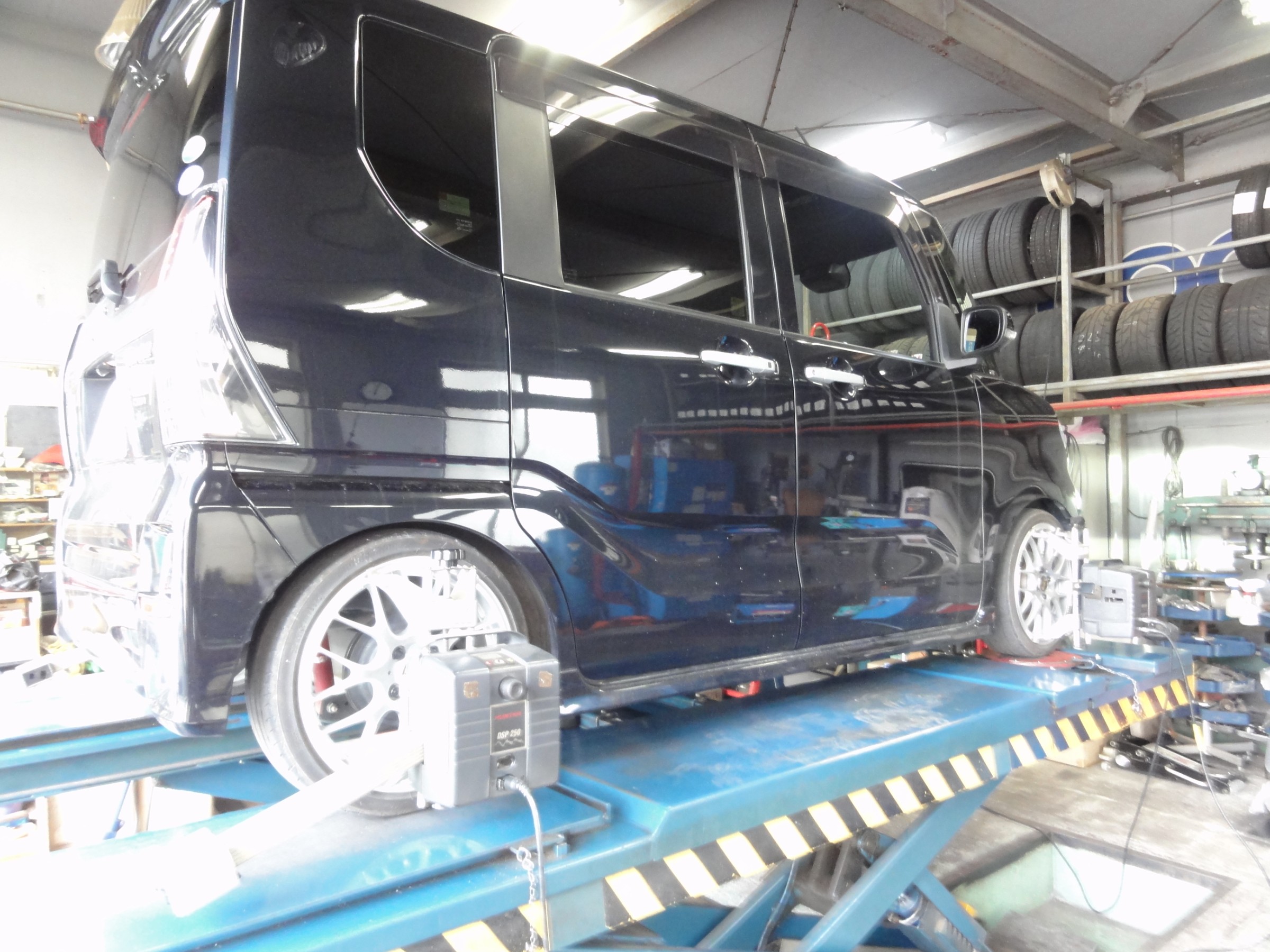 タント カスタム（LA650S）REAL製ステアリング装着＆アライメント作業。 | ダイハツ タントカスタム インテリア インテリア > ステアリング交換 | 作業日誌 | コクピット 川越 ...