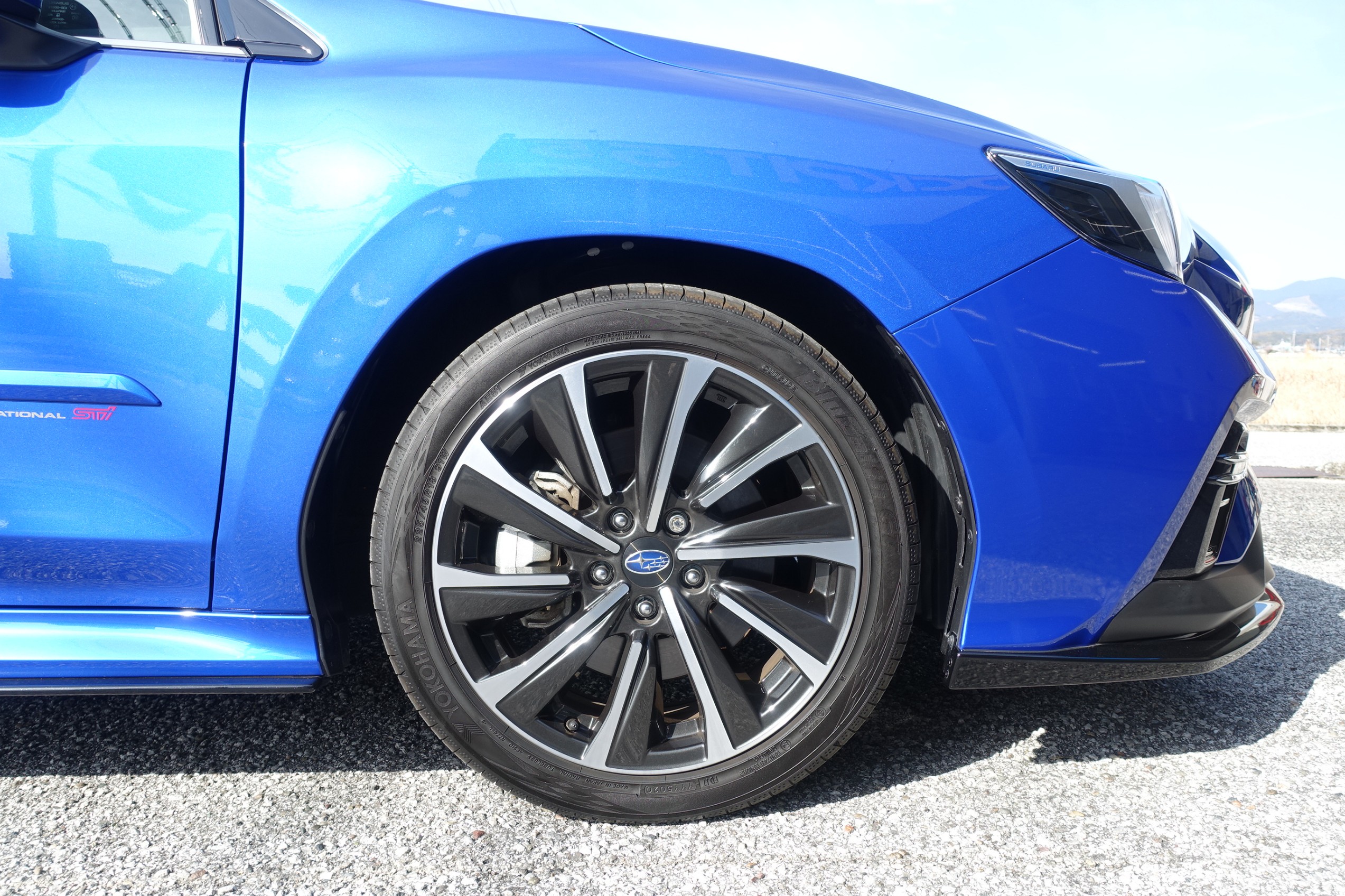 長く愛される定番の組み合わせには“選ばれる理由”があるんです！ スバル 新型レヴォーグ（VN5）に「BBS RI-A」の取り付け！ | スバル レヴォーグ | 店長アサコのブログ ...