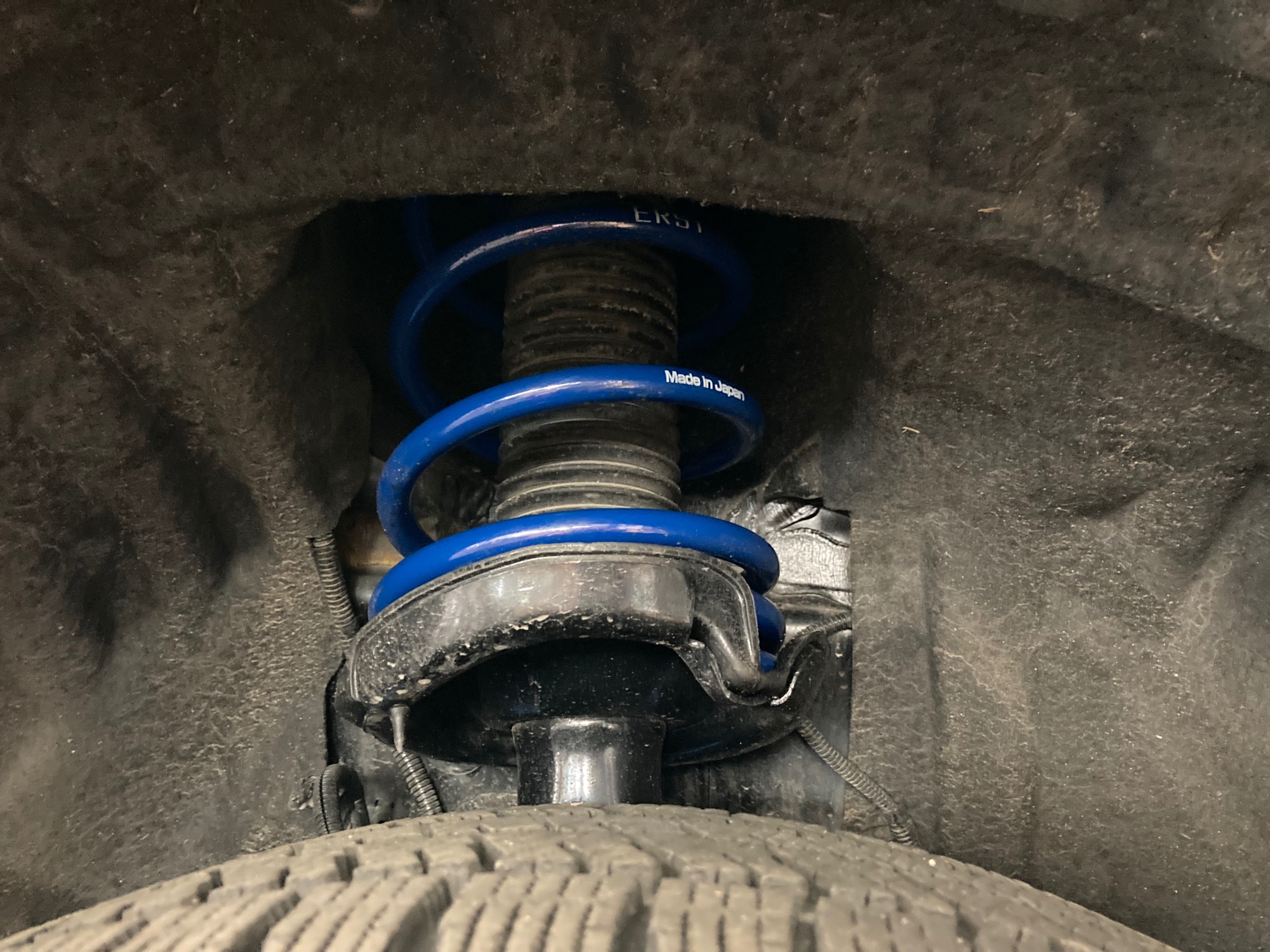 【VOLVO V40】×【ERST SPRING】 | ボルボ V40 足まわり（サスペンション・ブレーキ） 足まわり（サスペンション ...