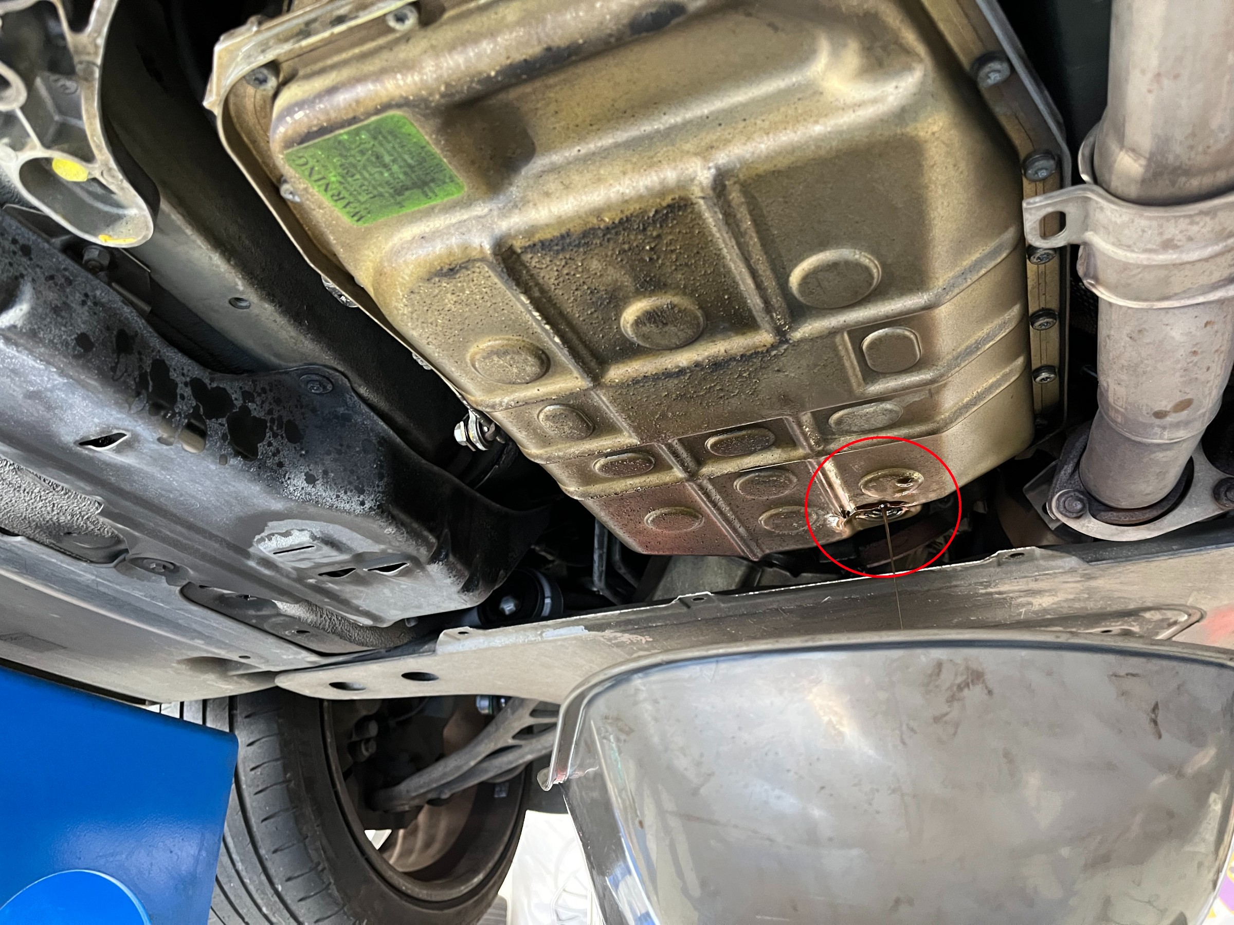 BMW E46…ATF交換 | スタッフ日記 | コクピット21世田谷 | 車のカスタマイズにかかわるスタッフより