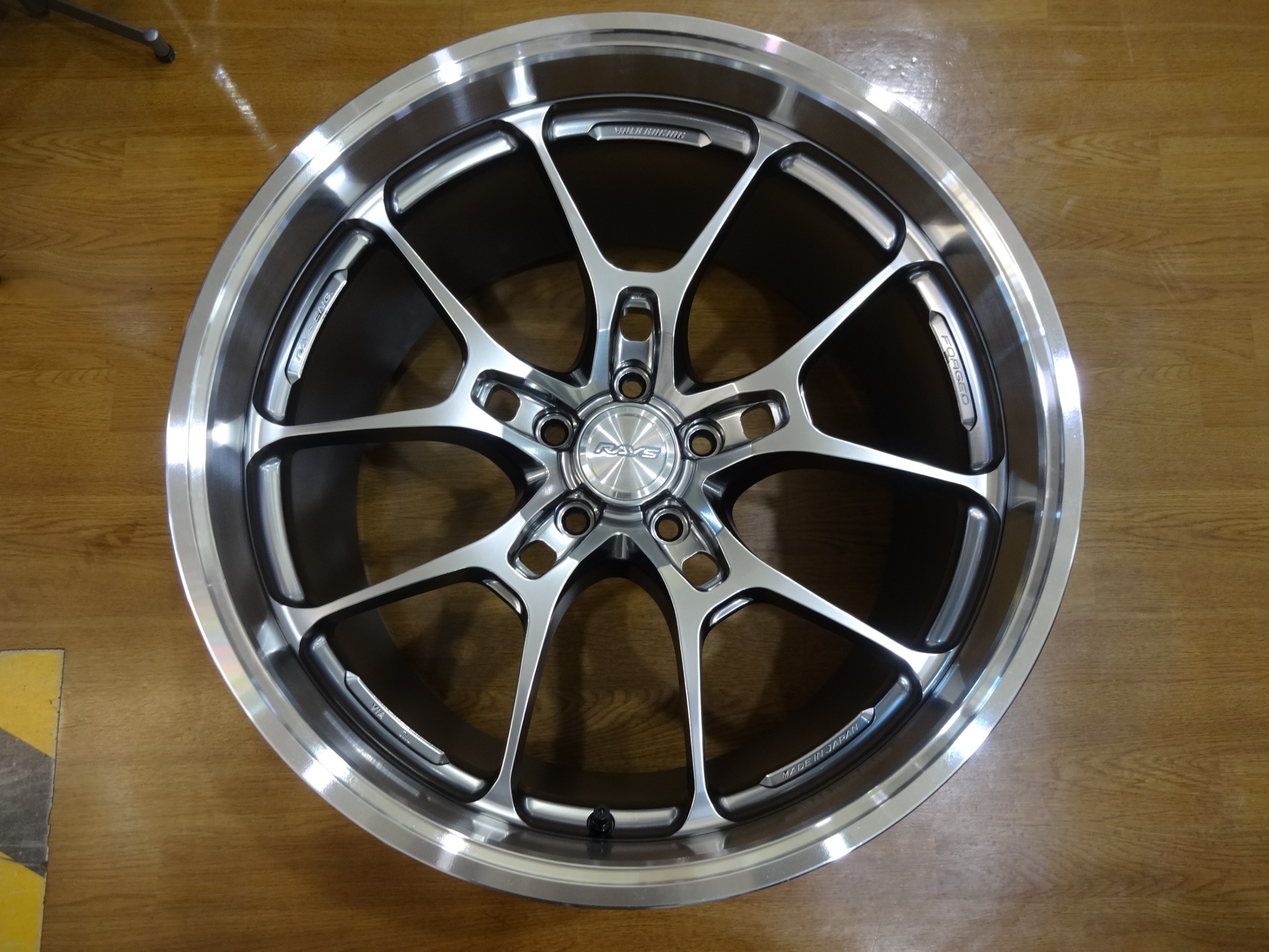 VOLK RACING 注目度NO.1 新商品 『G025 LC』 | 今日の出来事 | コクピット 西部 | 車のカスタマイズにかかわるスタッフより