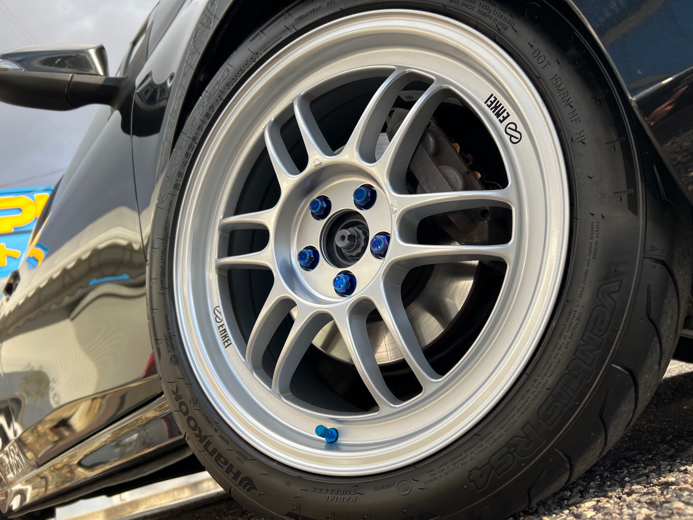 ヴィッツ GRMNターボ カスタマイズ事例 : TOYOTA VITZ GRMN TURBO NCP131改 × ENKEI RPF1 | オーナーズカーインデックス | カスタマイズカー紹介 ...