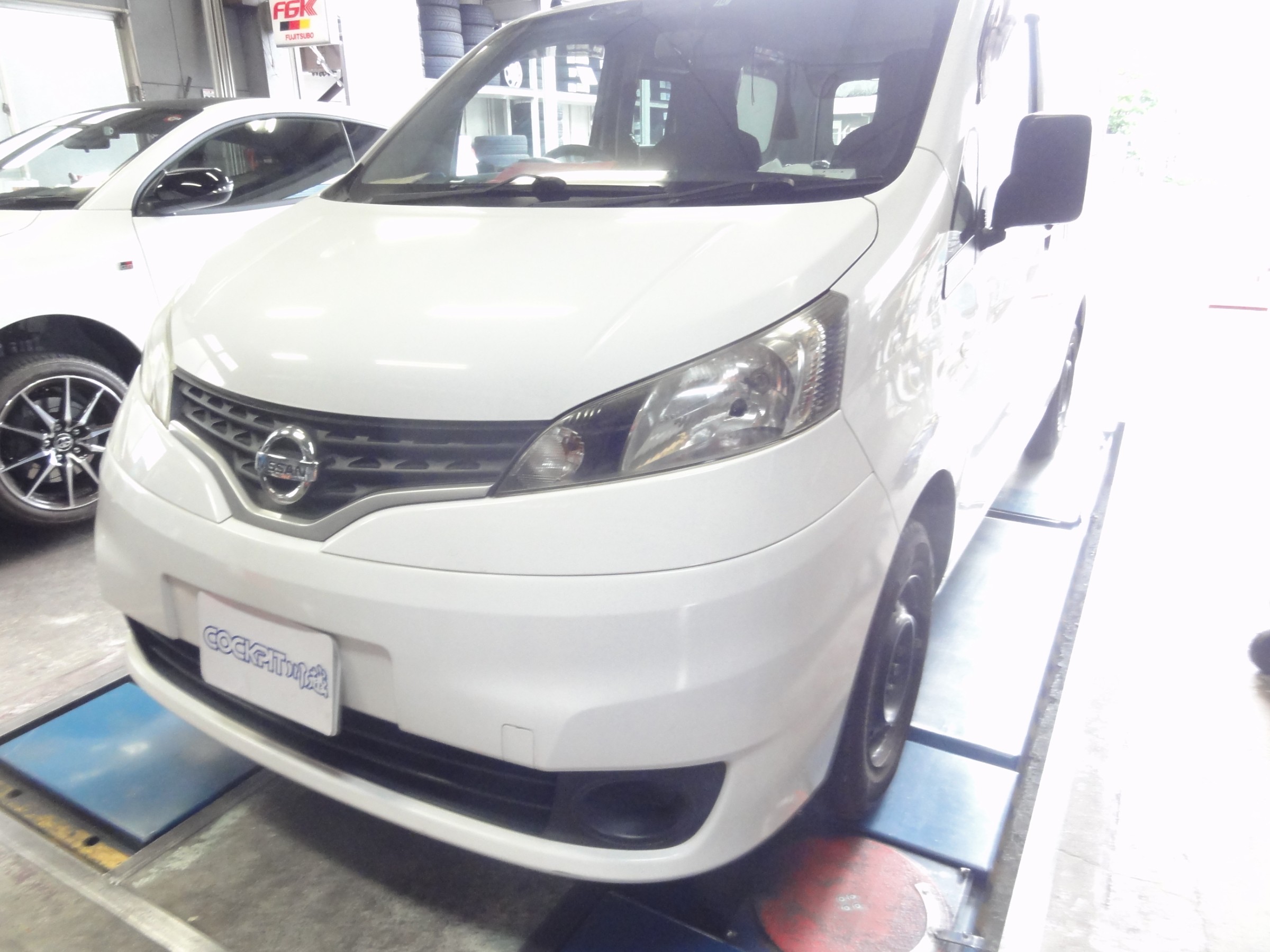 バネット（VN200）エンジンオイル交換。 | 日産 NV200バネット メンテナンス（オイル・バッテリー他） メンテナンス（オイル ...