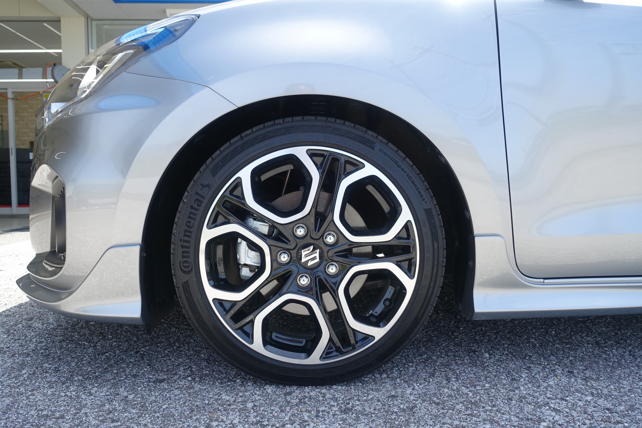 車高調でローダウンしたら次の一手はやっぱりコレ！スズキ スイフトスポーツ（ZC33S）に「BBS RF DB」&「POTENZA S007A」の取り付け！ | スズキ スイフト スポーツ ...