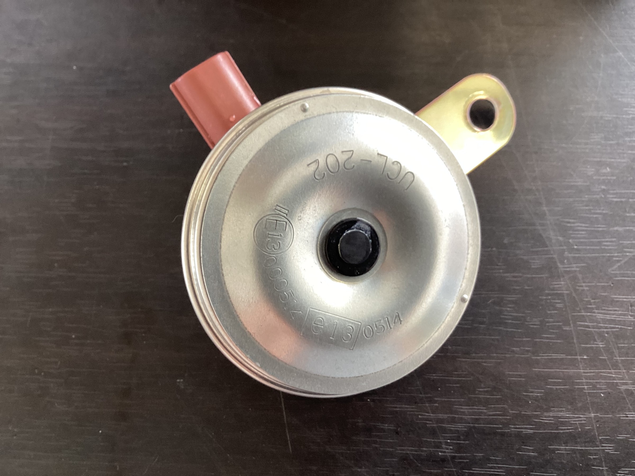 N-ONE RS JG3 ホーン交換します！ | ホンダ N-ONE | カスタマイズ別ショーケース | コクピット 名取 | お店の取付加工事例紹介