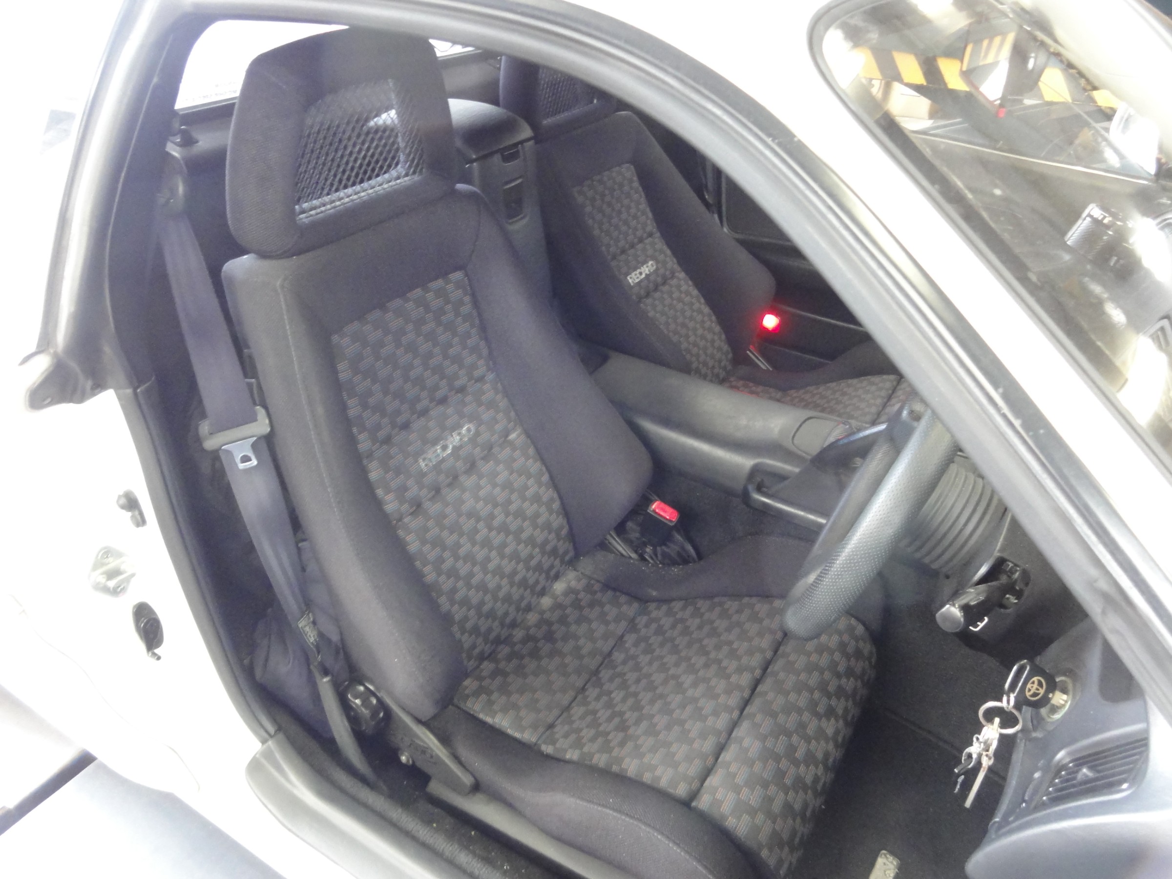 MR2（SW20）レカロ製リクライニングスポーツシート「SR-7」装着（左右） | トヨタ MR2（SW20） インテリア インテリア ...