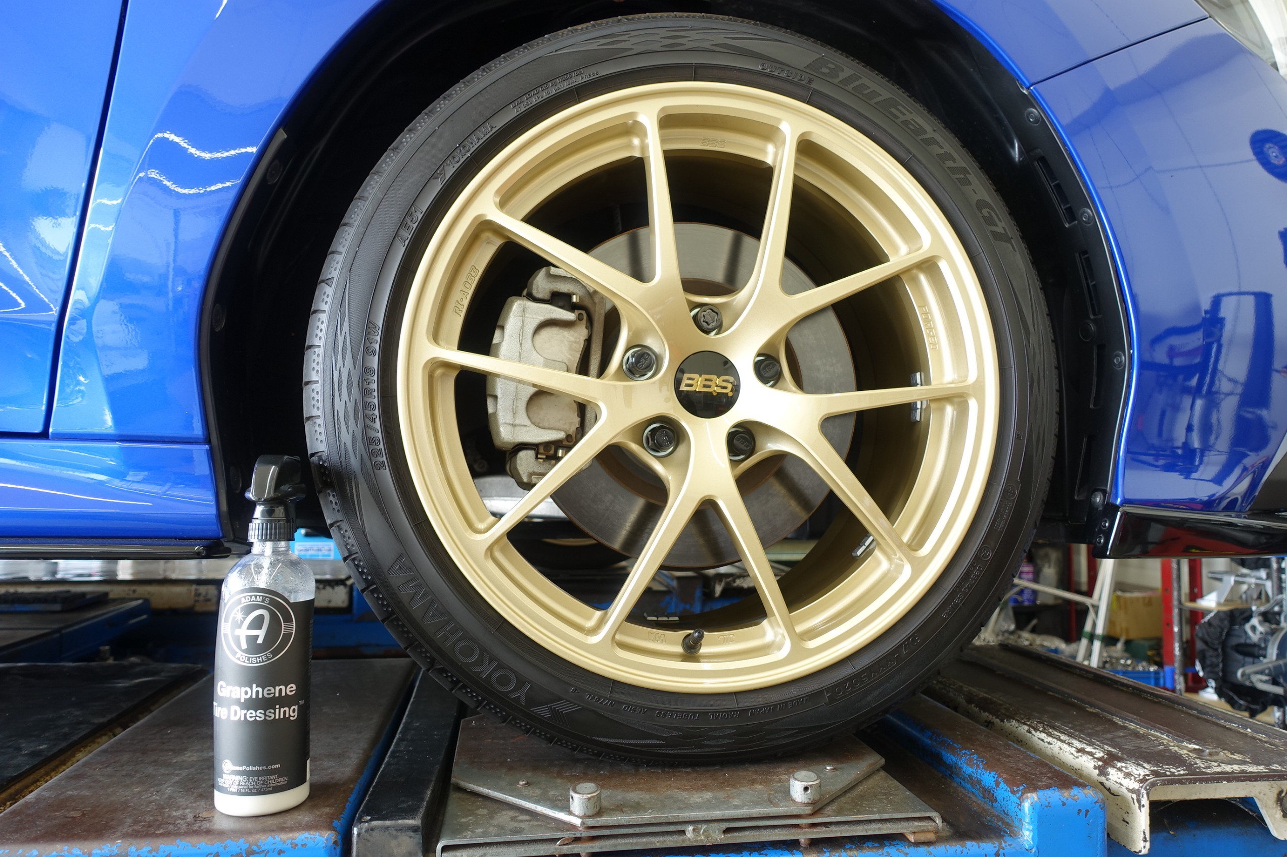 長く愛される定番の組み合わせには“選ばれる理由”があるんです！ スバル レヴォーグ（VN5）&「BBS RI-A」 | オーナーズカーインデックス | カスタマイズカー紹介 | コクピット ...