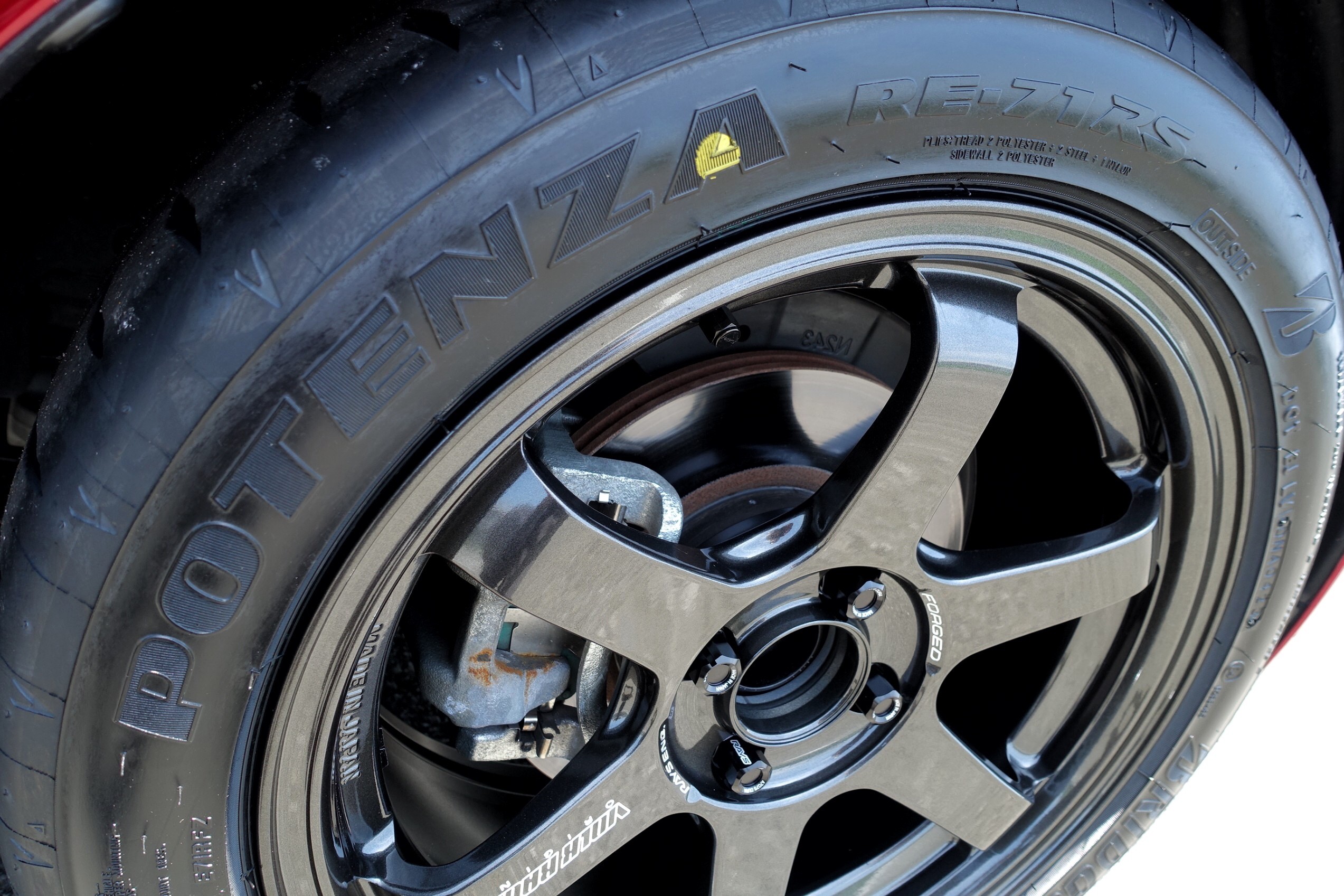 厳選したパーツは全て走りのために！マツダ ロードスター（ND5RC）&「RAYS TE37 SONIC」＋「POTENZA RE-71RS」 | オーナーズカーインデックス | カスタマイズ ...