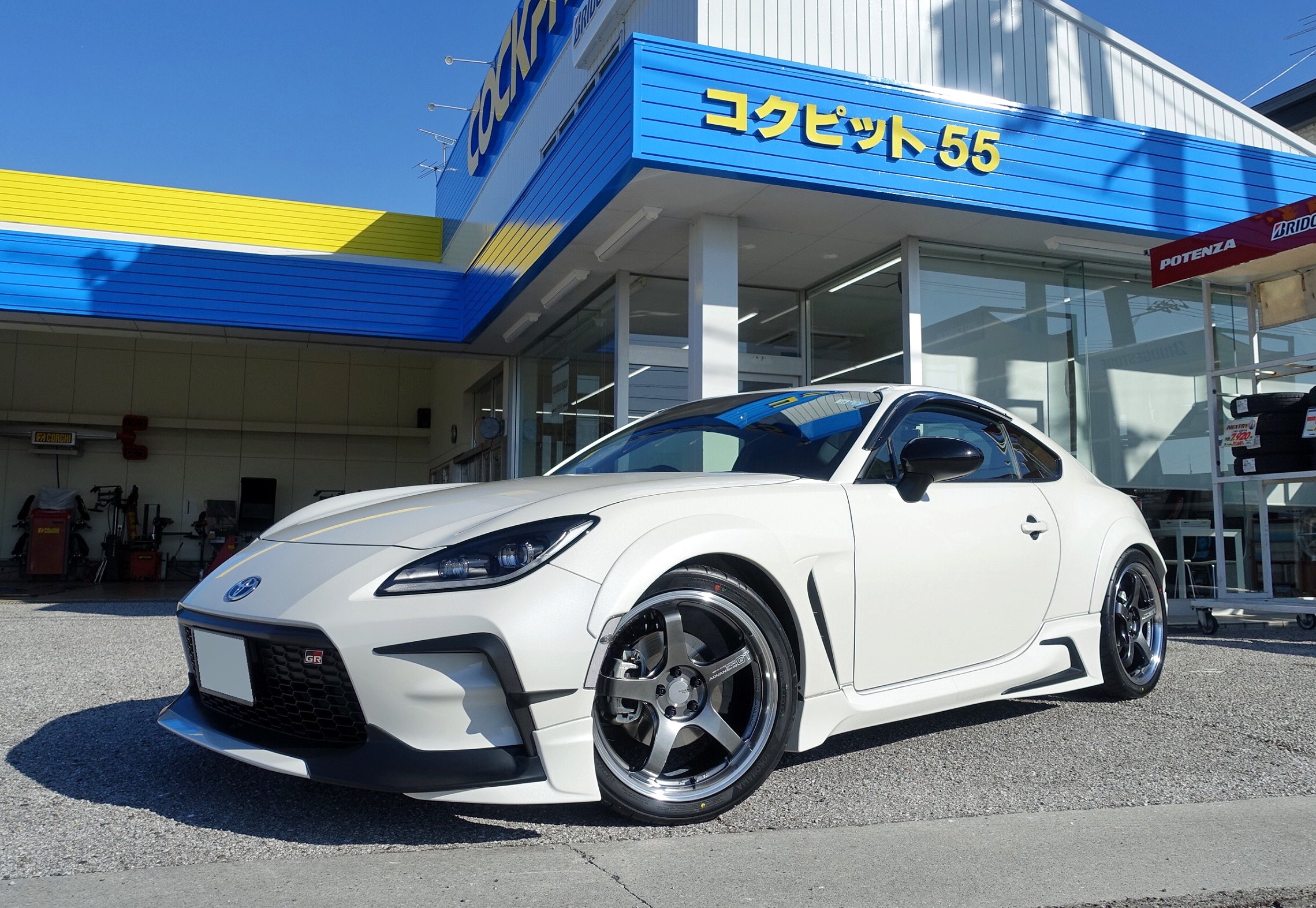 笑顔が増えた理由は最高の仕上がりになった愛車でした！トヨタ GR86（ZN8）&「ADVAN GT BEYOND」＋「brembo GT ...