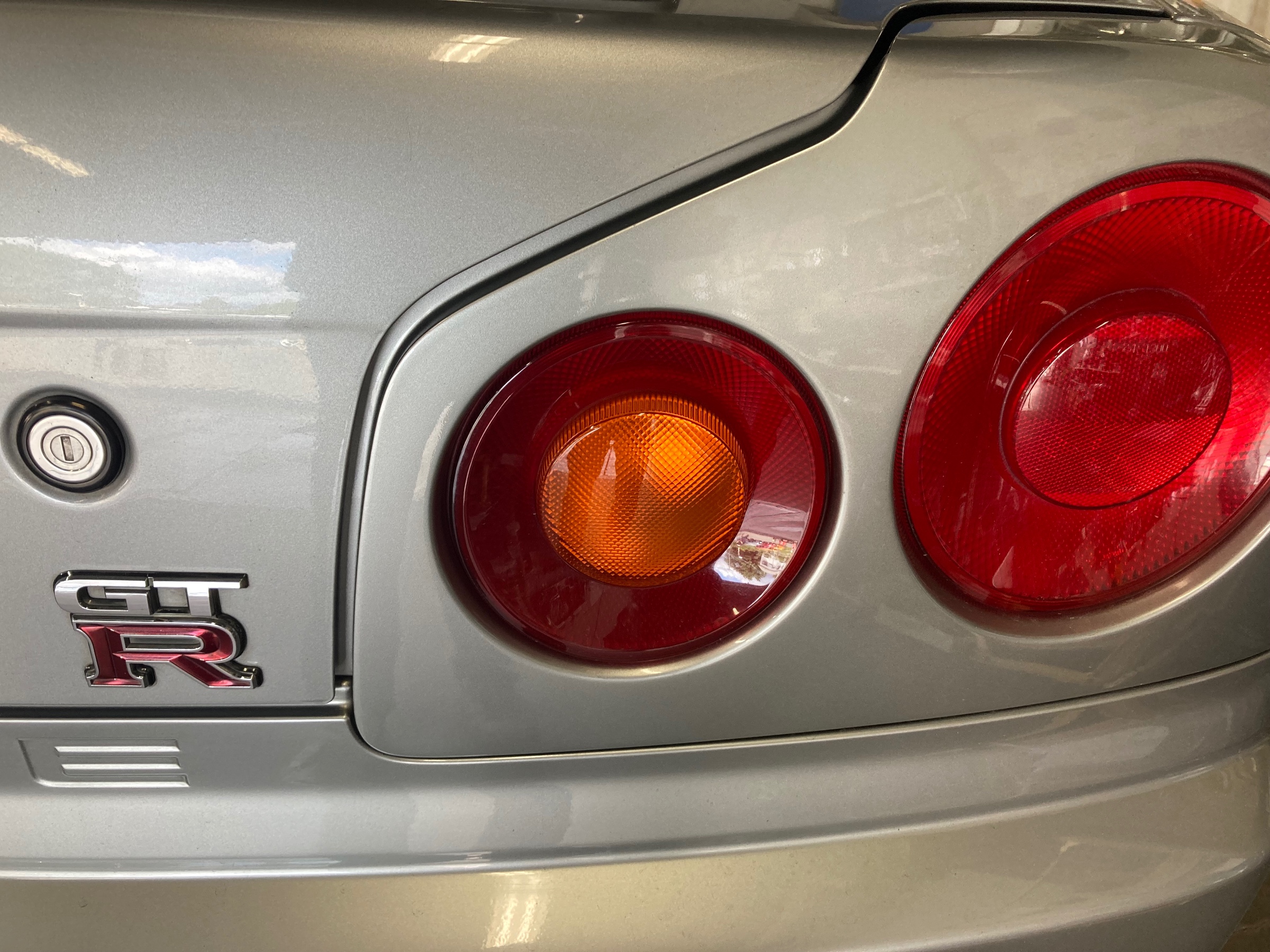 名車「BNR34」へナビ取付！ | 日産 スカイラインGT-R AV・カーナビ・ドライブレコーダー・ETC AV・カーナビ・ドライブレコーダー・ETC > ナビゲーション取付 | スタッフ日記 ...