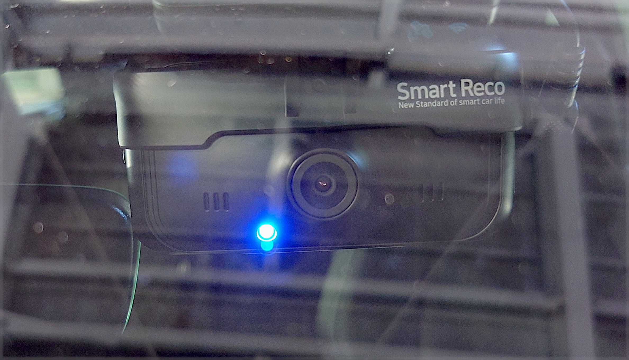 駐車監視機能＆リアカメラ付き ドライブレコーダー Smart Reco WHSR-650 の取付作業 ／ アウディ S6 AVANT ...