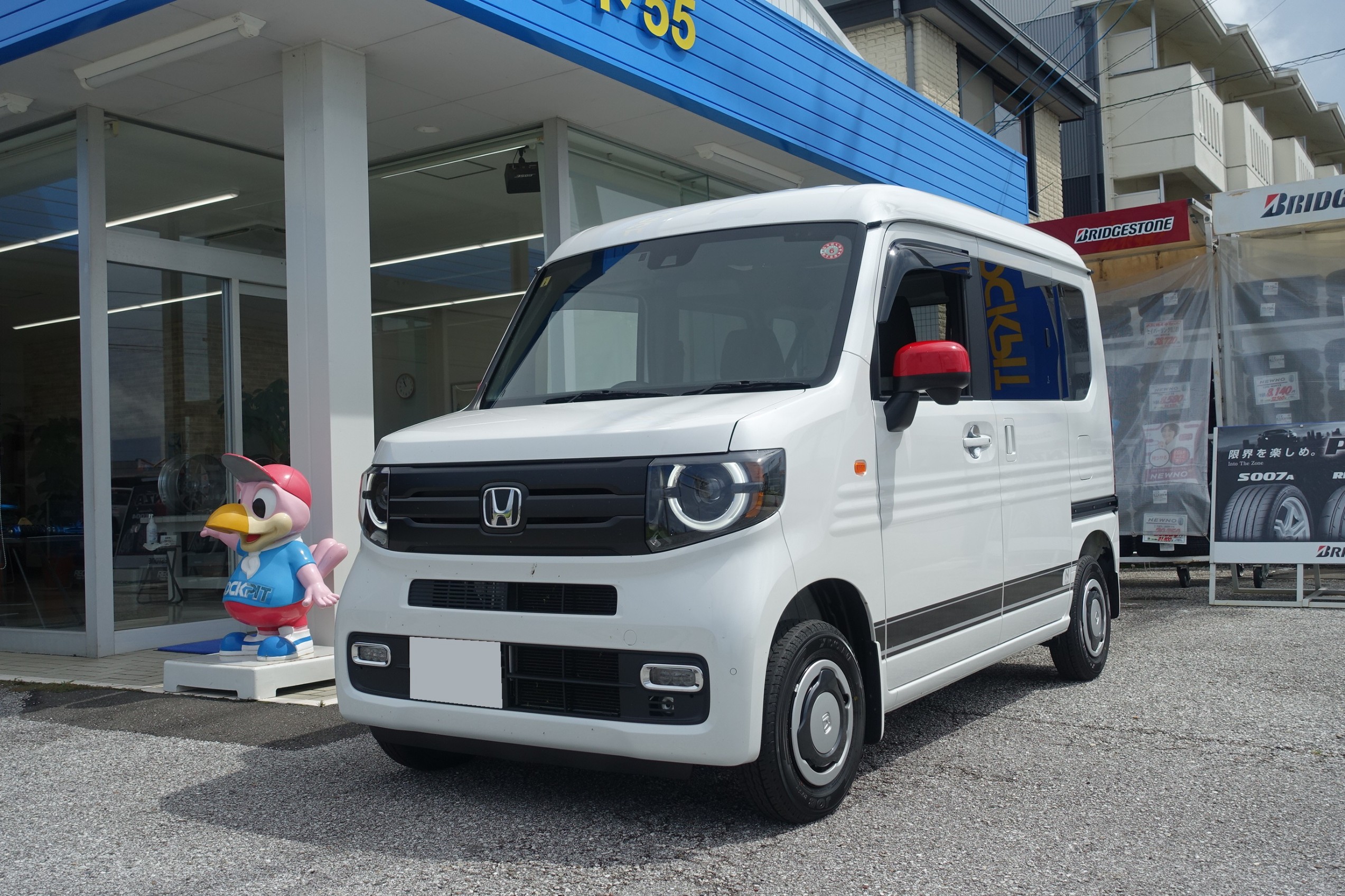 なにげない日常を最高の瞬間に変える魔法のアイテム！ホンダ N-VAN（JJ2）に「RECARO LX-F」を2脚セットで取り付けました！ | ホンダ N-VAN | 店長アサコのブログ ...