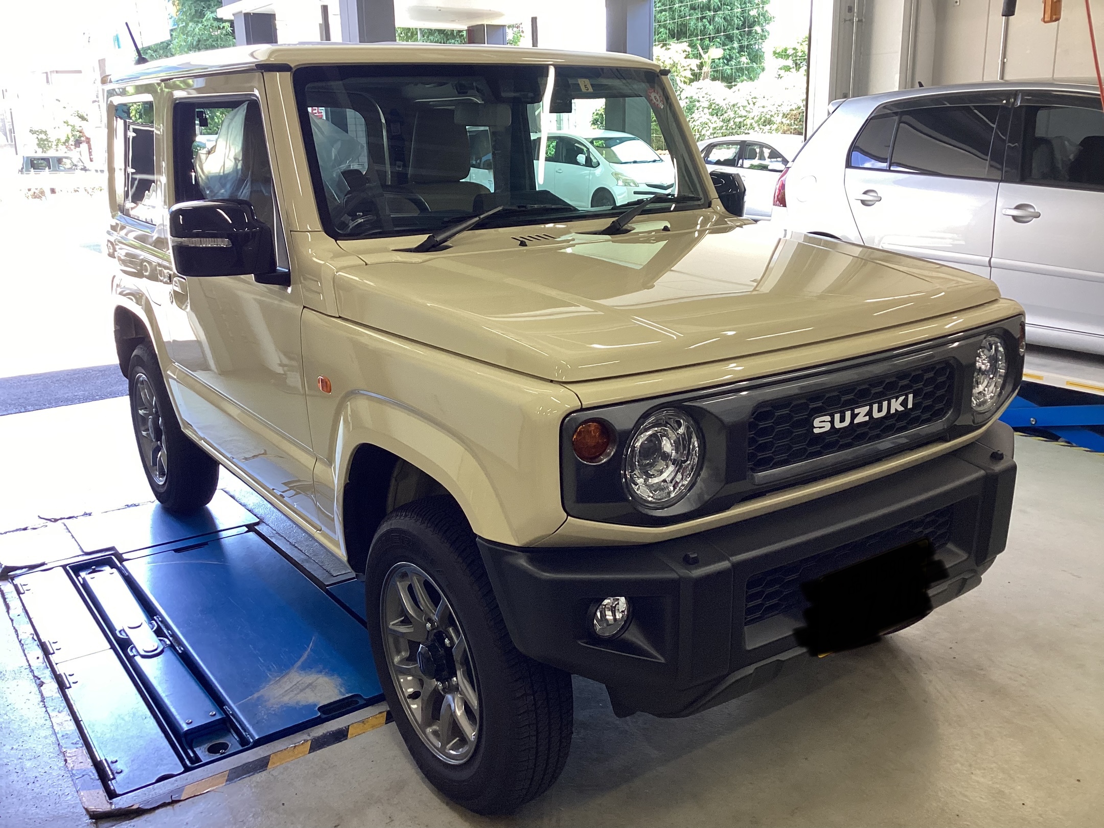 SUZUKI Jimny JB64W RAYSホイール取付 | 取り付け事例 | コクピット21世田谷 | お店の取付加工事例紹介