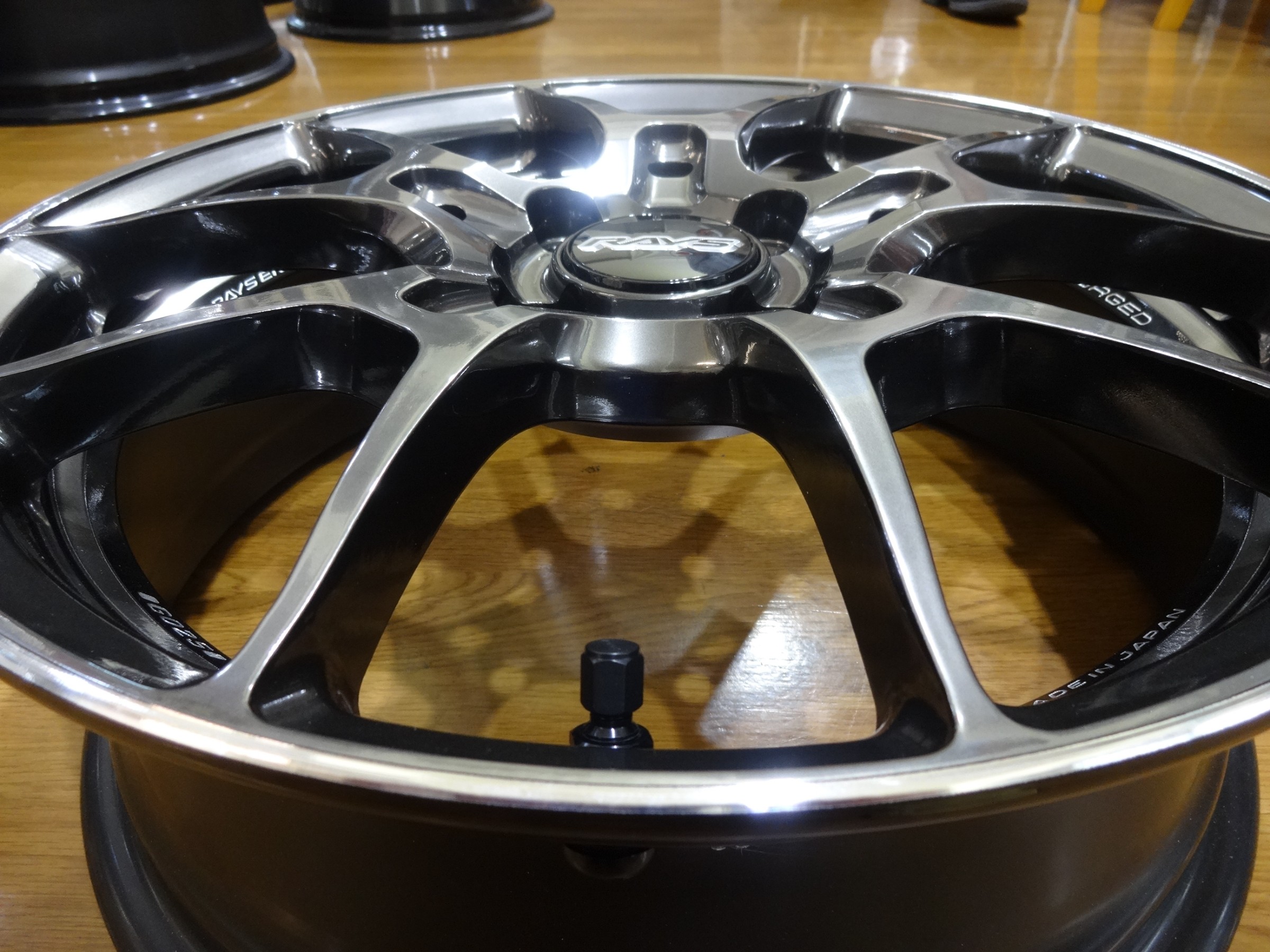 VOLK RACING G025 16インチ発売!! | 今日の出来事 | コクピット 西部 | 車のカスタマイズにかかわるスタッフより