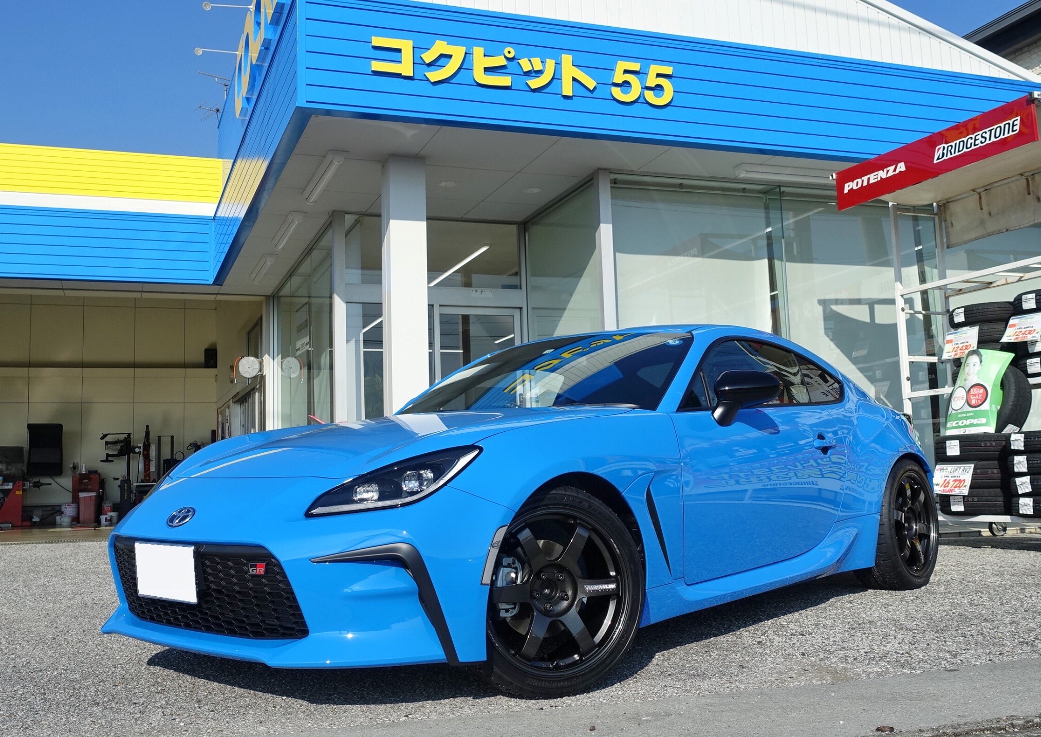 秘めたパワーを引き出すためにECU（コンピューター）チューニングを施工しました！トヨタ GR86（ZN8）に「オートプロデュース ボス LAP ECU」の取り付け！」 | トヨタ GR86 ...