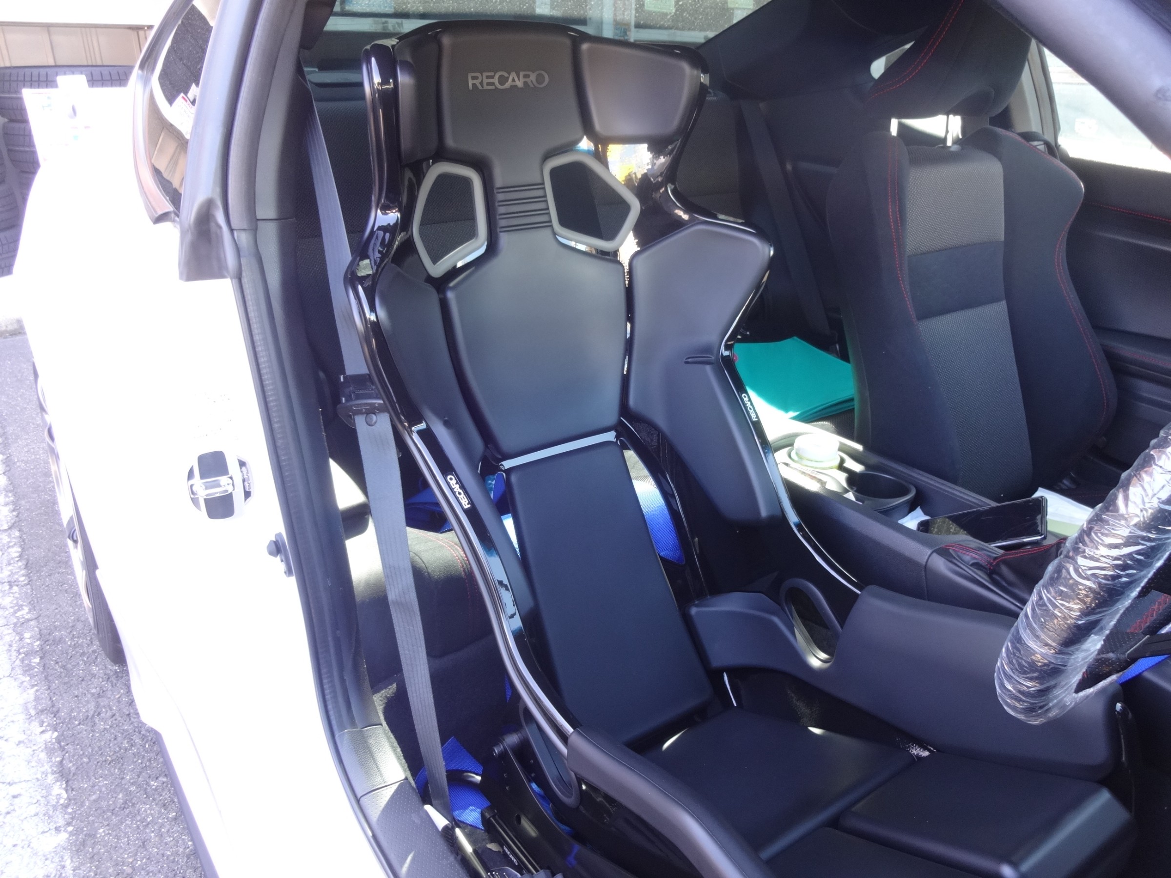 86にRECARO PRO RACER RMS | トヨタ 86（ZN6） | 今日の出来事 | コクピット 西部 | 車のカスタマイズに ...