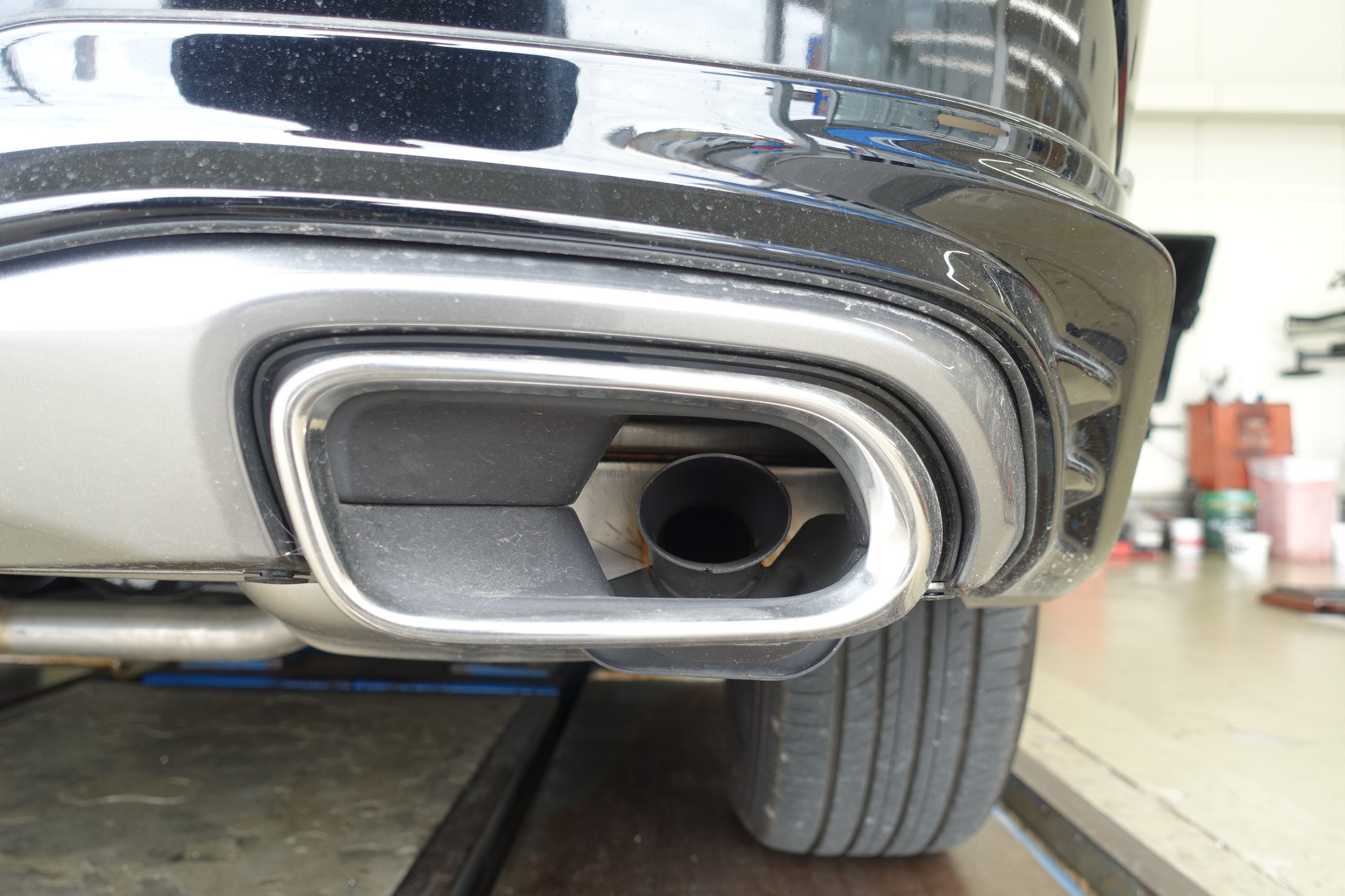 “心地よいサウンド”と“圧倒的な存在感”をゲットしたい方には4本出しがオススメですよ！ホンダ ZR-V（RZ5）に「無限 スポーツエキゾースト ...