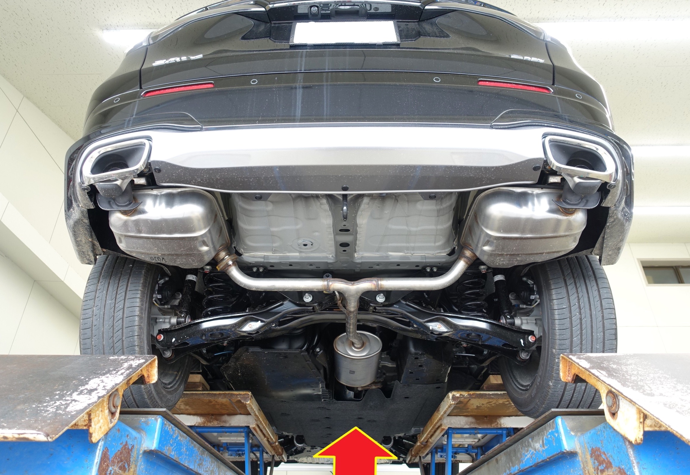 “心地よいサウンド”と“圧倒的な存在感”をゲットしたい方には4本出しがオススメですよ！ホンダ ZR-V（RZ5）に「無限 スポーツエキゾースト ...