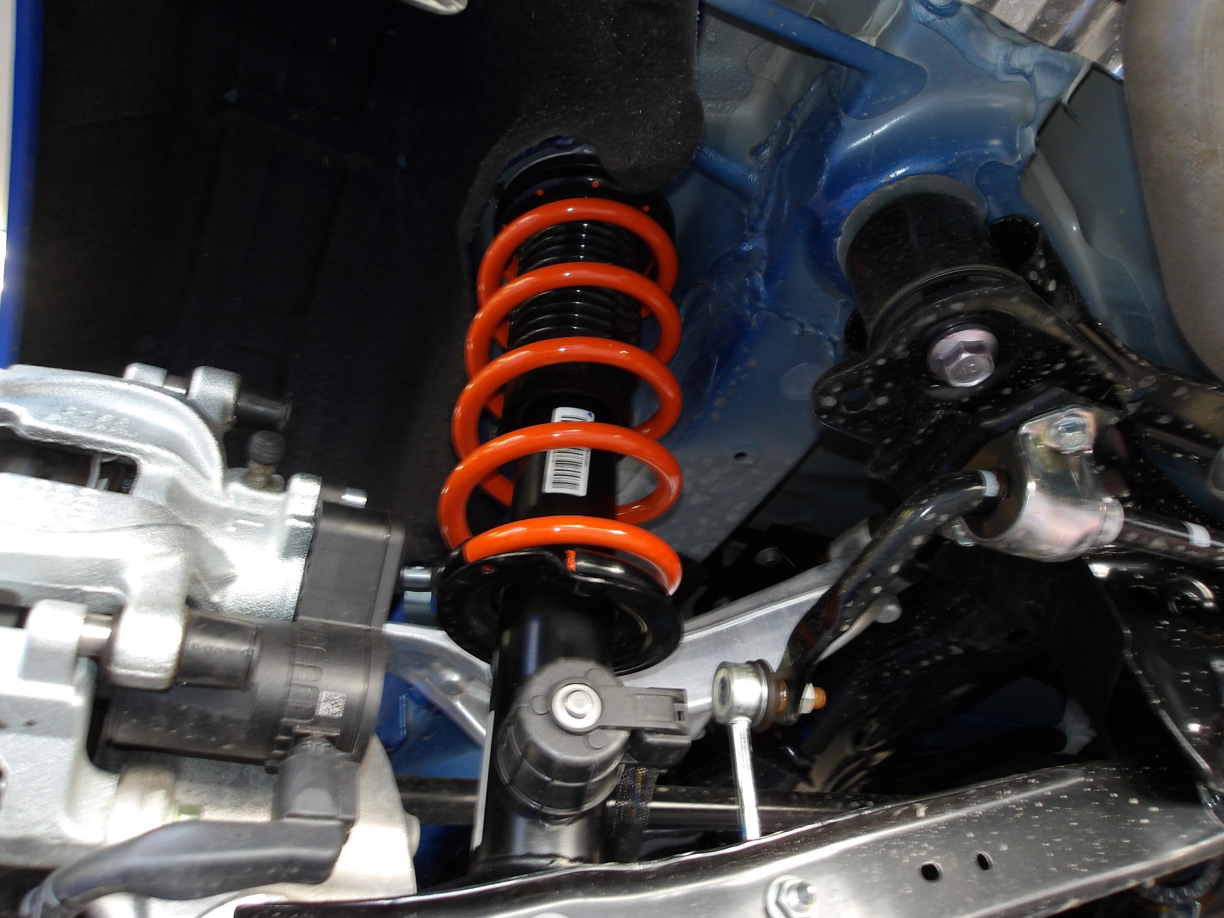 レヴォーグ（VNH）プローバ製スプリング「スポーツスプリング」装着（持込み）＆アライメント作業。 | スバル レヴォーグ 足まわり（サスペンション・ブレーキ） > サスペンションパーツ関連取付 ...