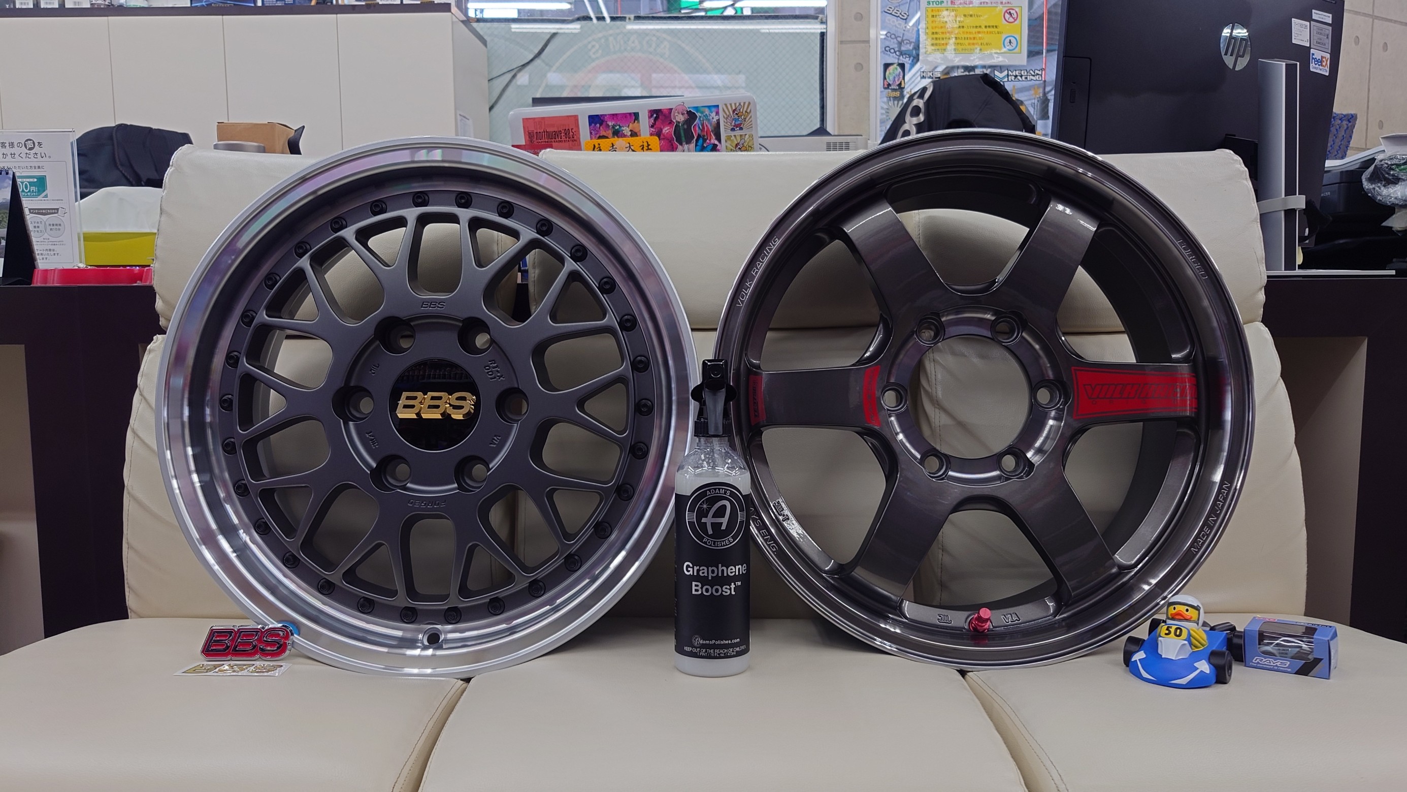 BBS と RAYS が奇跡のコラボ !! 鍛造ホイール展示イベント「聖鍛祭」を開催 ♪ 2024年1月27日＆28日（大安） | ホイール タイヤ > タイヤ・ホイール交換 | Feel ...
