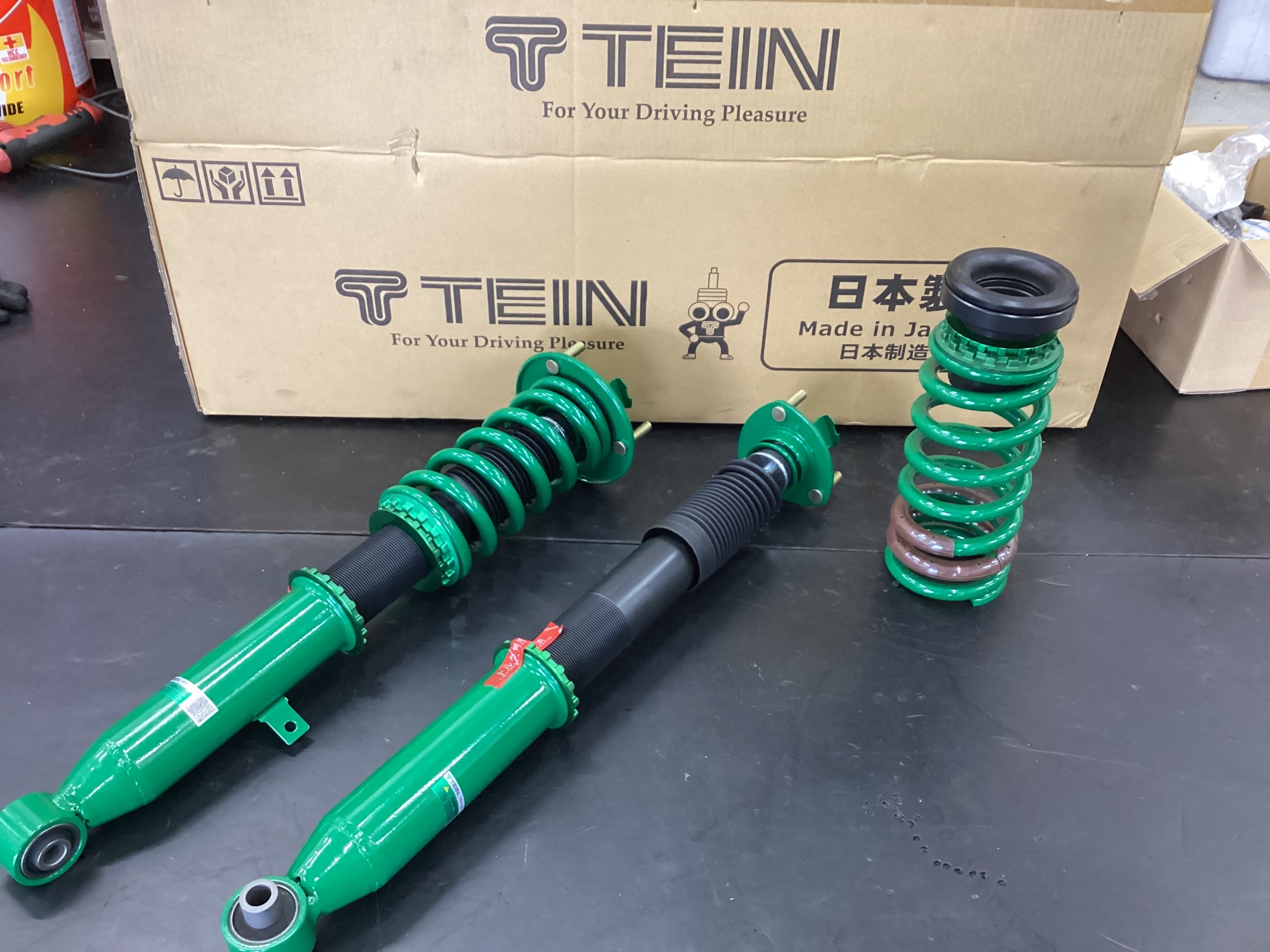 LEXUS IS350 TEIN FLEX AVS取付 | 取り付け事例 | コクピット21世田谷 | お店の取付加工事例紹介