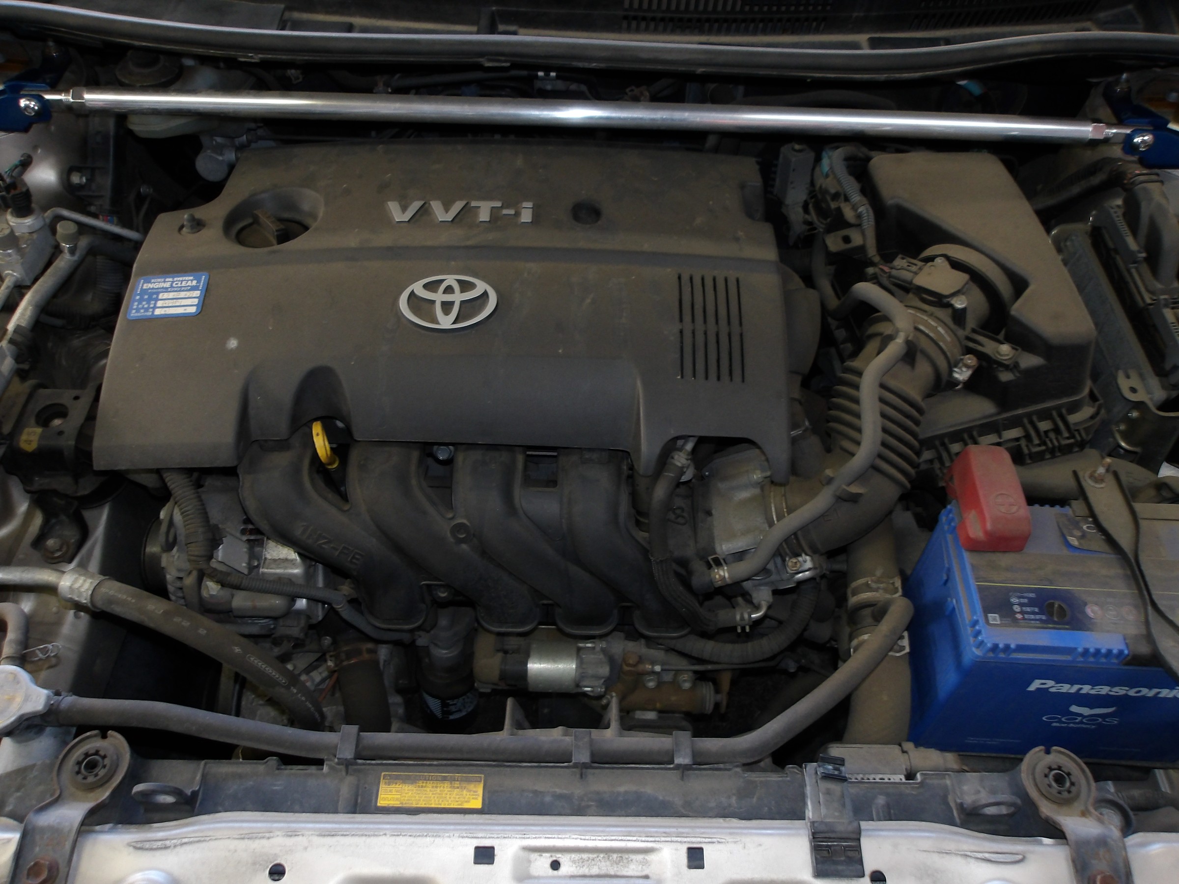 カローラアクシオ（NZE141）エンジンオイル交換。 | トヨタ カローラアクシオ メンテナンス（オイル・バッテリー他） メンテナンス（オイル・バッテリー他） > エンジンオイル交換 | 作業 ...