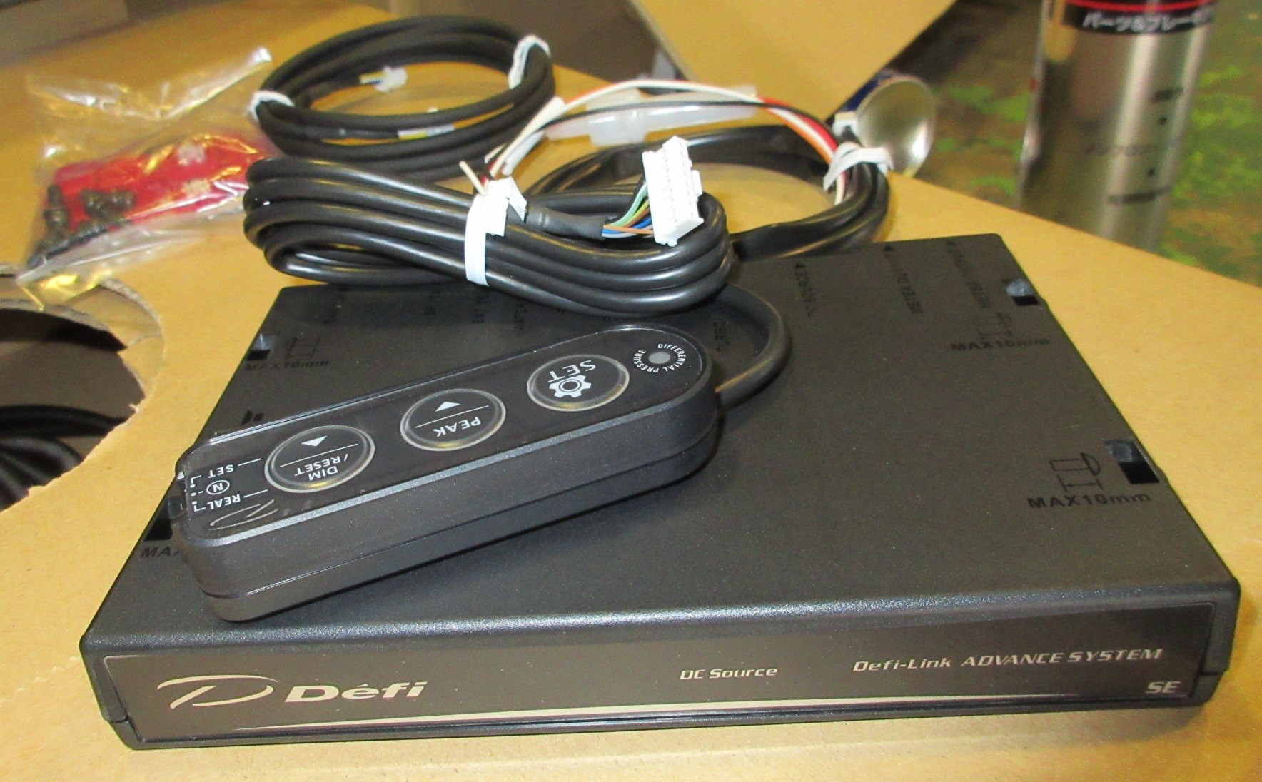 Défi『Defi-Link ADVANCE Control Unit SE』追加メーター制御ユニット | HID・LED（その他電装系 ...