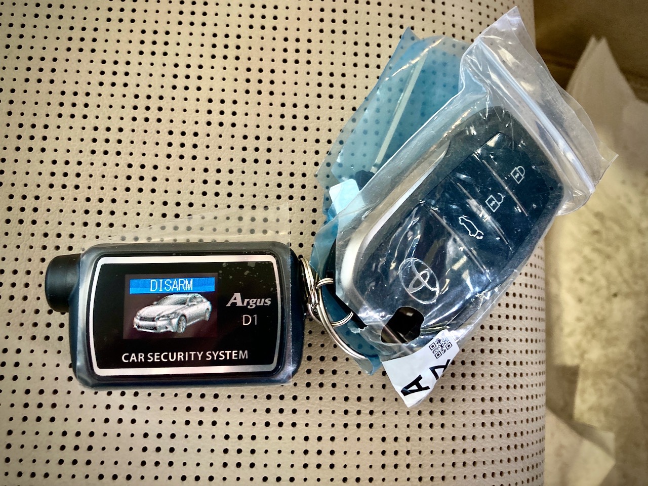 VJA300W TOYOTA LAND CRUISER 300 Yupiteru CAR SECURITY SYSTEM Argus D1 | トヨタ ランドクルーザー HID・LED（その他 ...