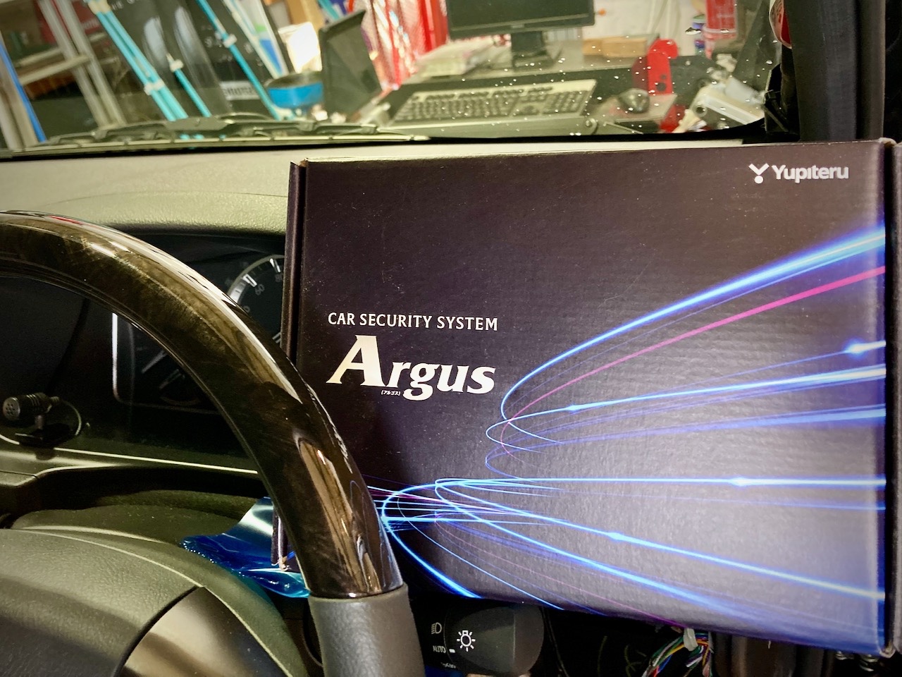 GDH206V TOYOTA HIACE Yupiteru CAR SECURITY SYSTEM Argus D1 | トヨタ ハイエース HID・LED（その他電装系） HID・LED ...