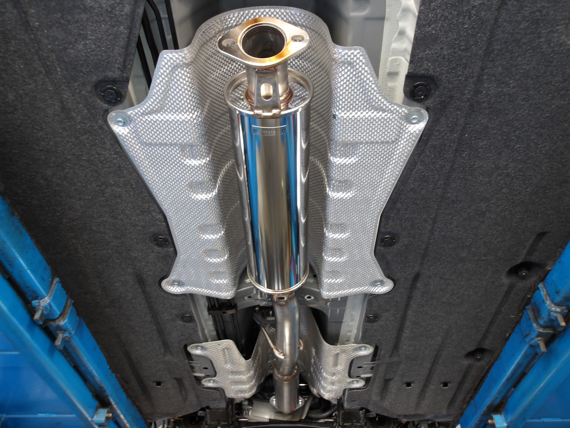 シビック（FL1）スプーン製「N1マフラーキット（保安基準適合）」装着。 | ホンダ シビック 吸・排気系 HID・LED（その他電装系） > マフラー交換 | 作業日誌 | コクピット 川越 ...