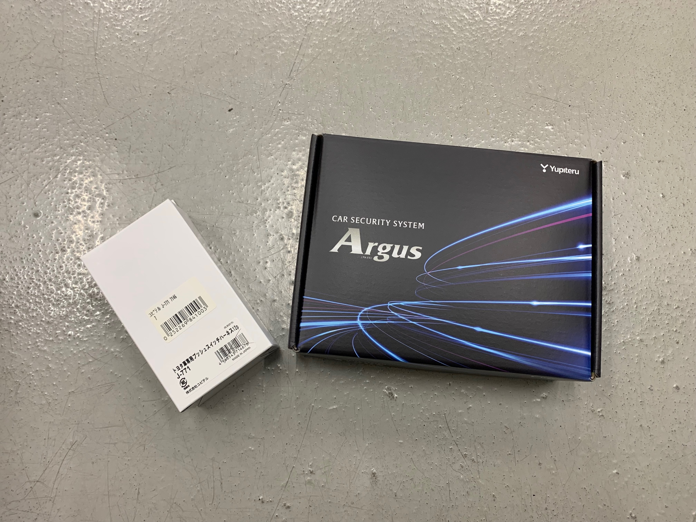 ランクル250 Argus D1取り付け | 取り付け事例 | コクピット21世田谷 | お店の取付加工事例紹介