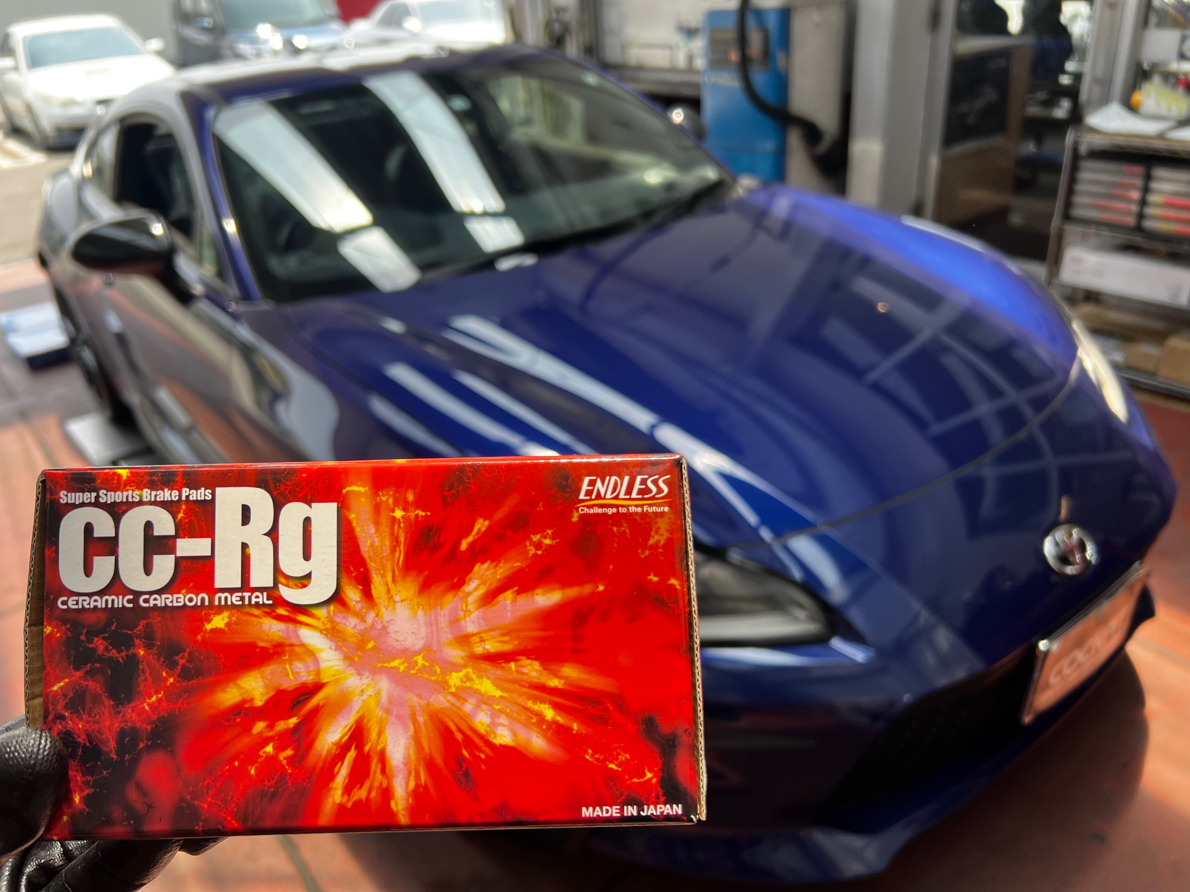 サーキットでのさらなる “戦闘力UP” を目指して！GR86 エンドレス CC-Rgブレーキパッド & エンドレスブレーキローター交換(・ω