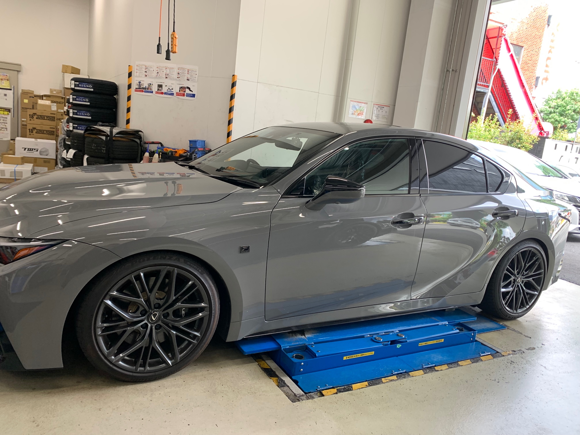 LEXUS IS500 BBS RE-V7 | 取り付け事例 | コクピット21世田谷 | お店の取付加工事例紹介