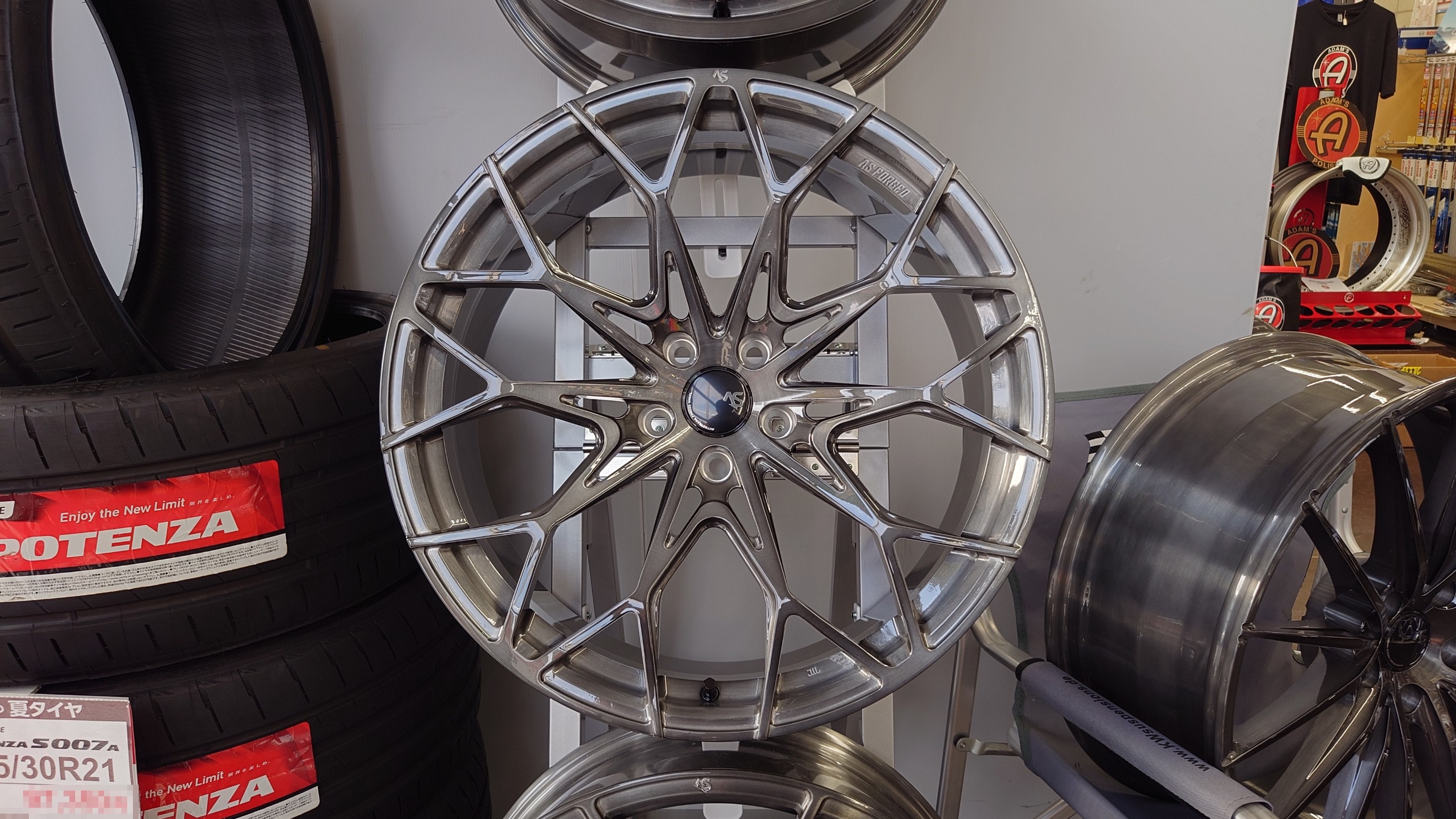 阿部商会オリジナル 鍛造ホイール 「AS FORGED」期間限定で展示中です | ホイール タイヤ > タイヤ・ホイール交換 | Feel Book | スタイルコクピット フィール | 車の ...