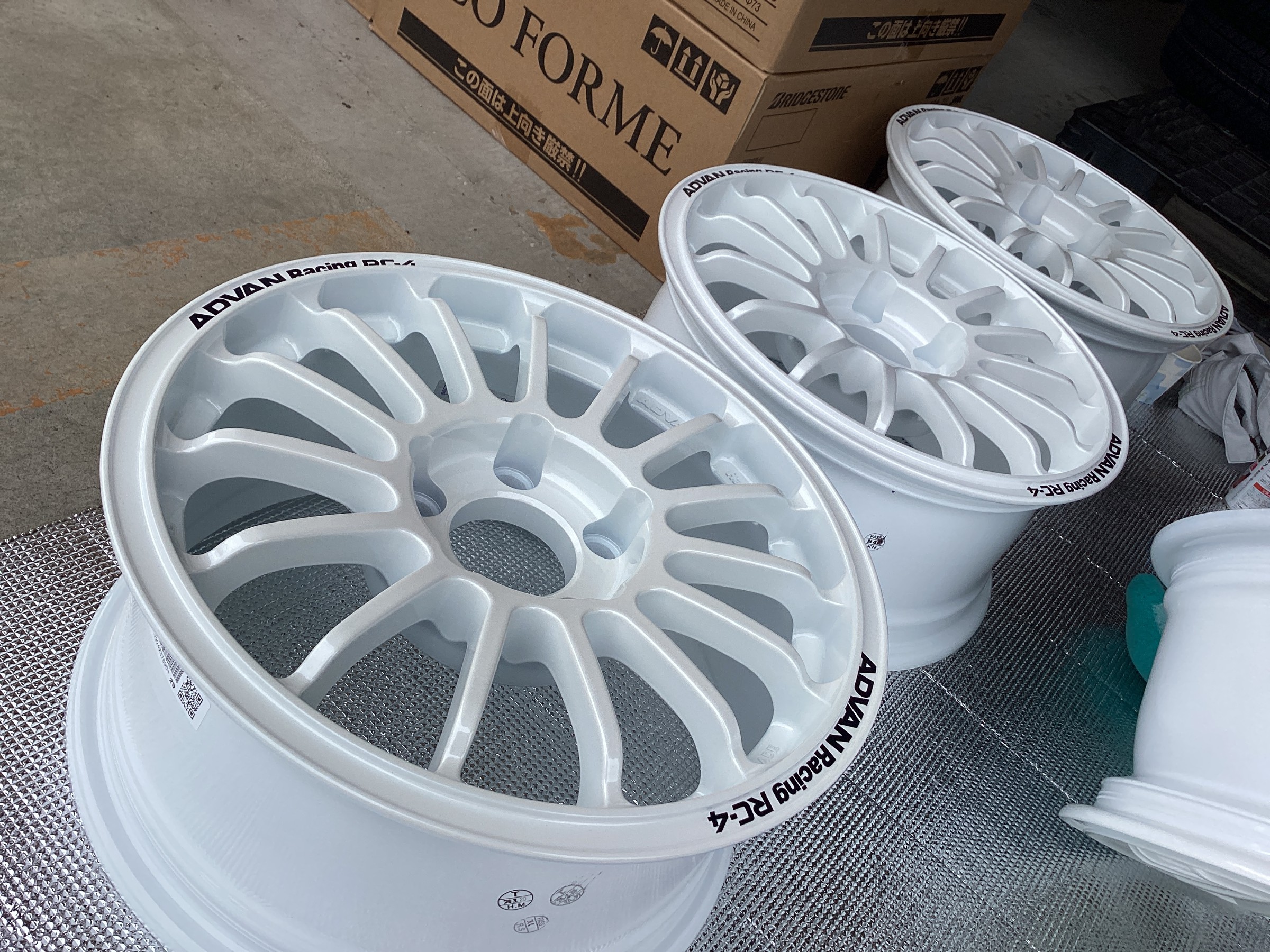 GRヤリスRC GXPA16 タイヤ＆ホイール交換！ | トヨタ GRヤリス タイヤ | カスタマイズ別ショーケース | コクピット 名取 | お店の取付加工事例紹介