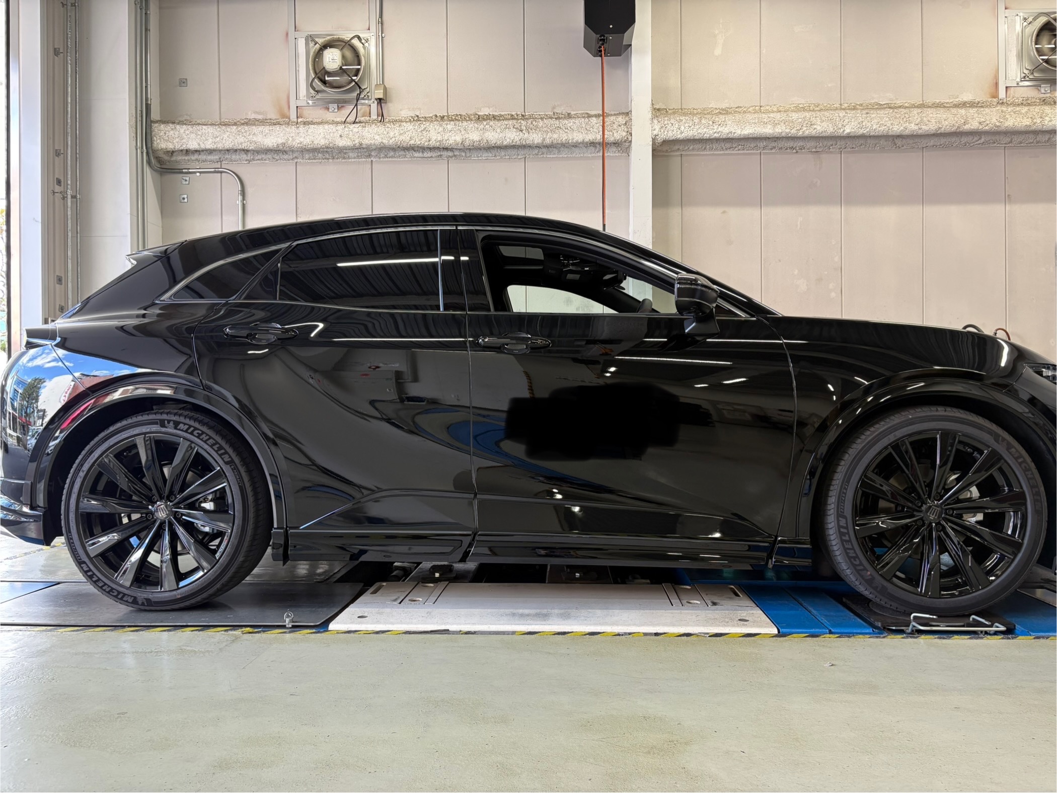 TOYOTA CROWN SPORT RSR Ti2000 Half Down | 取り付け事例 | コクピット21世田谷 | お店の取付加工事例紹介