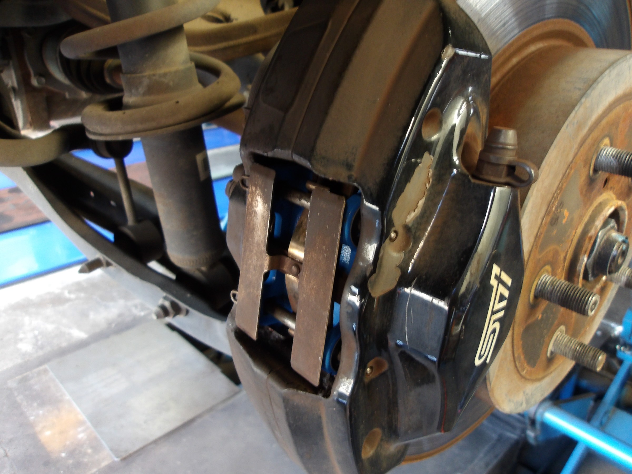 インプレッサWRX（GRB）エンドレス製スポーツブレーキパッド「SSS」装着＆ブレーキフルード交換。 | スバル インプレッサWRX STI ...