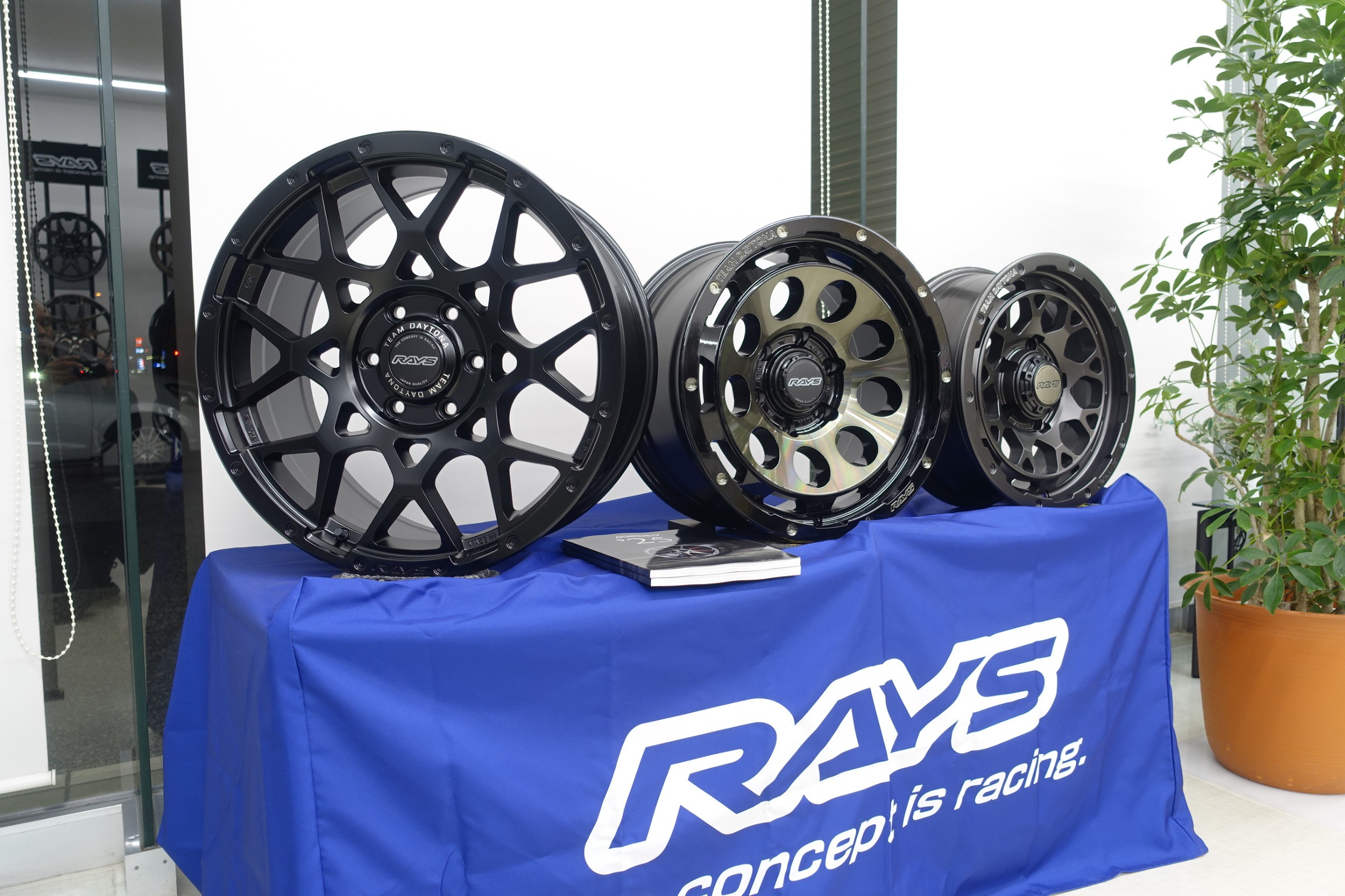 2025 RAYS新作展示会』準備完了! | 店長アサコのブログ 2025 RAYS新作展示会』準備完了! | 店長アサコのブログ