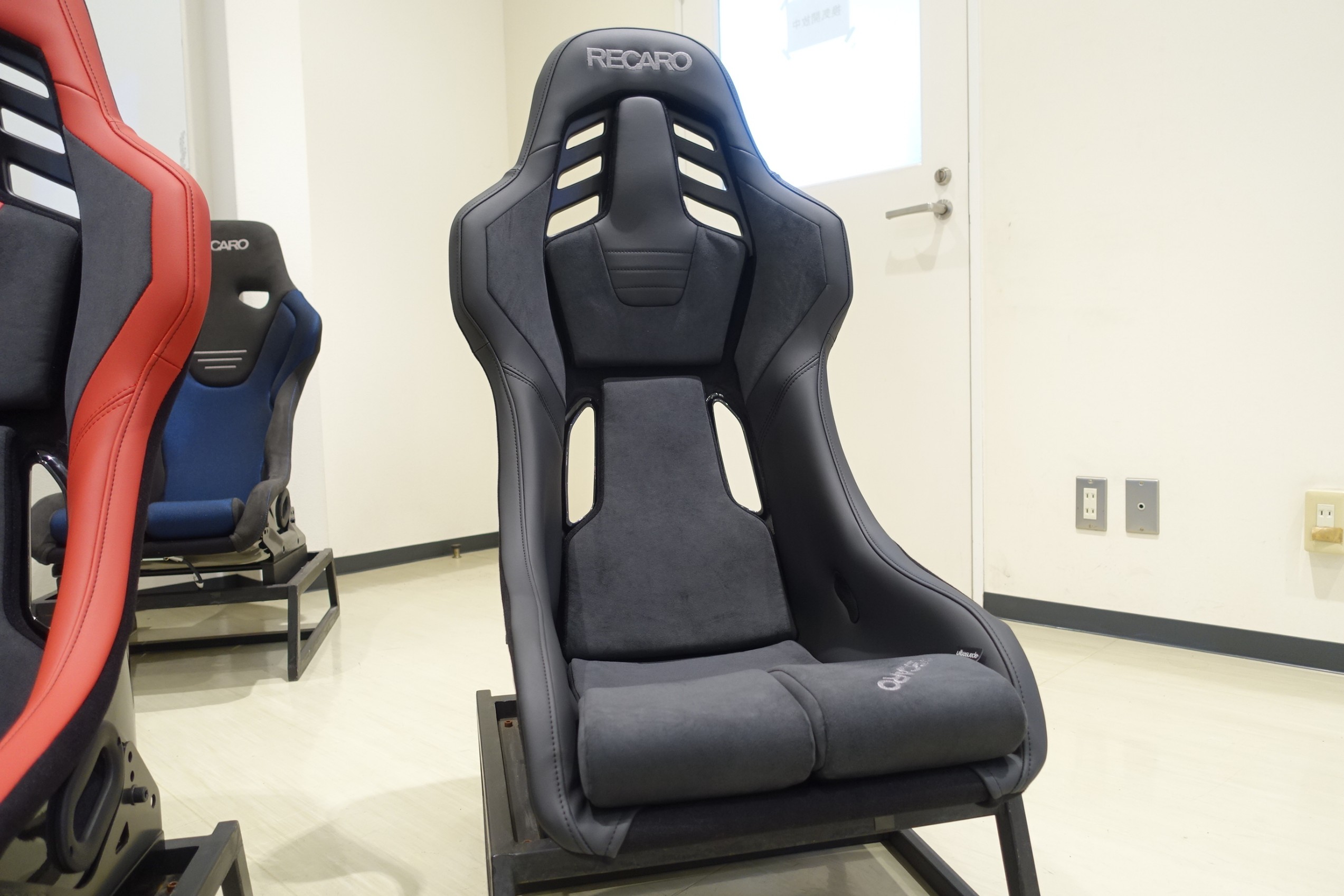全て新設計の最新フルバケットシート『RECARO RSS』の全貌を初公開！ | 店長アサコのブログ | コクピット 55 | 車のカスタマイズにかかわるスタッフより
